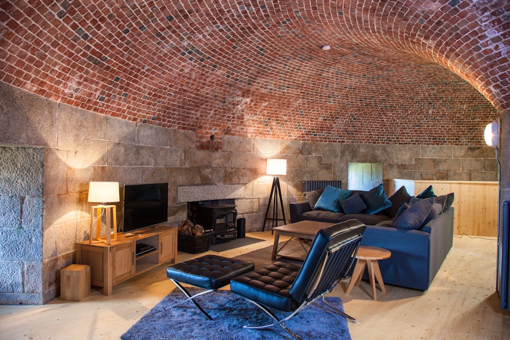 Kempt Tower - Unique historical accommodation in Jersey