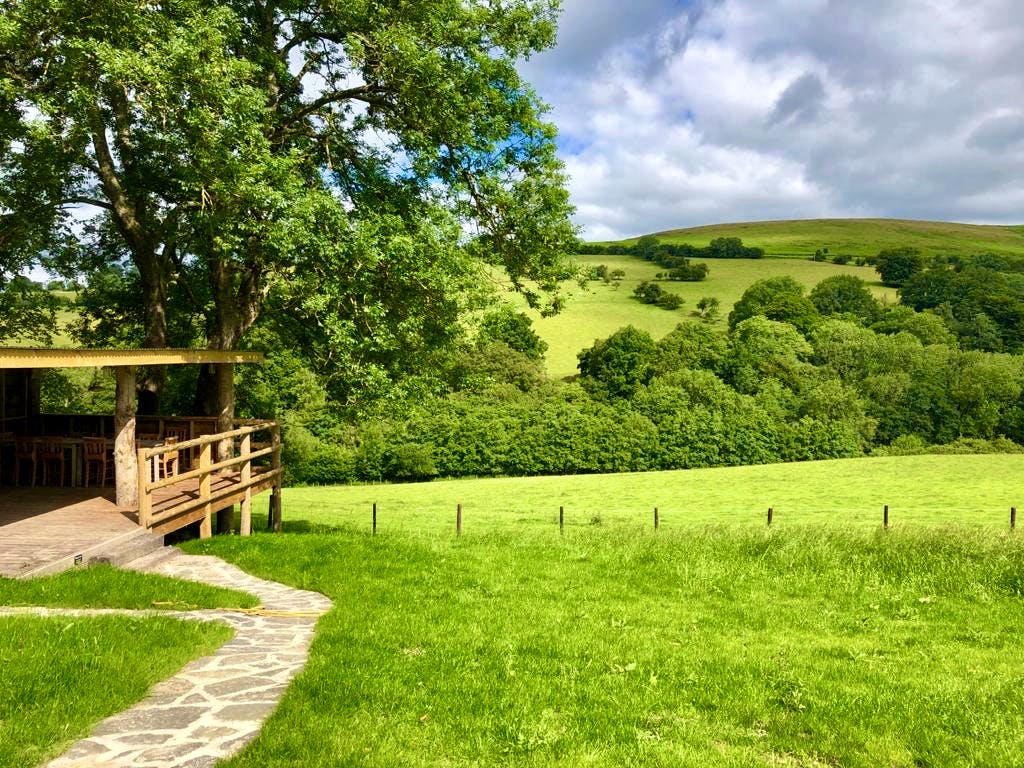 The Tithe House - Gorgeous holiday home in Powys for big groups.