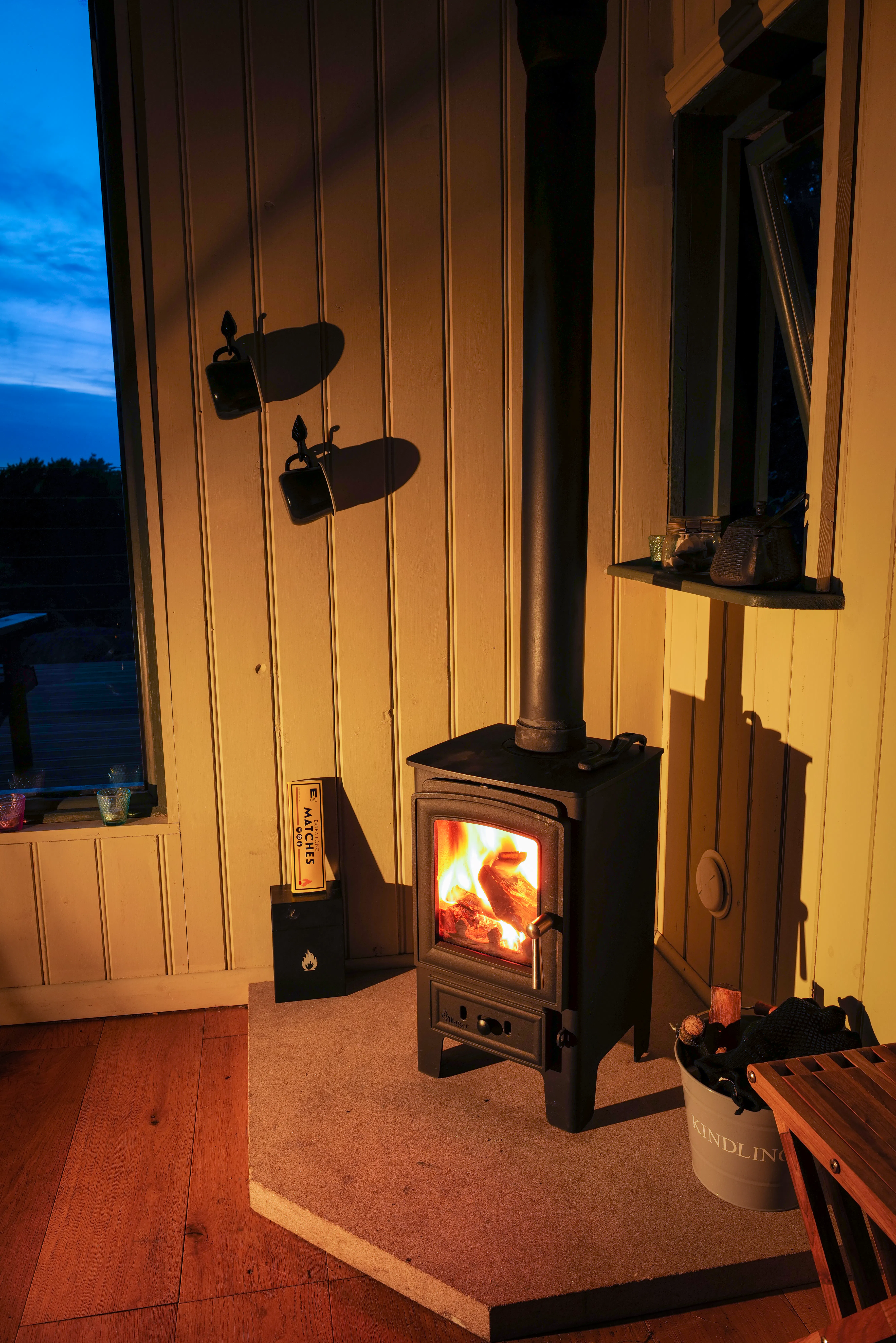 Boulder Field Cabin - Rugged, romantic Peak District cabin