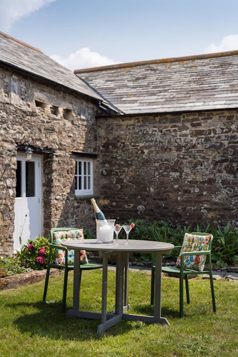 The North Wing at Trevigue Farmhouse - Romantic Cornish retreat