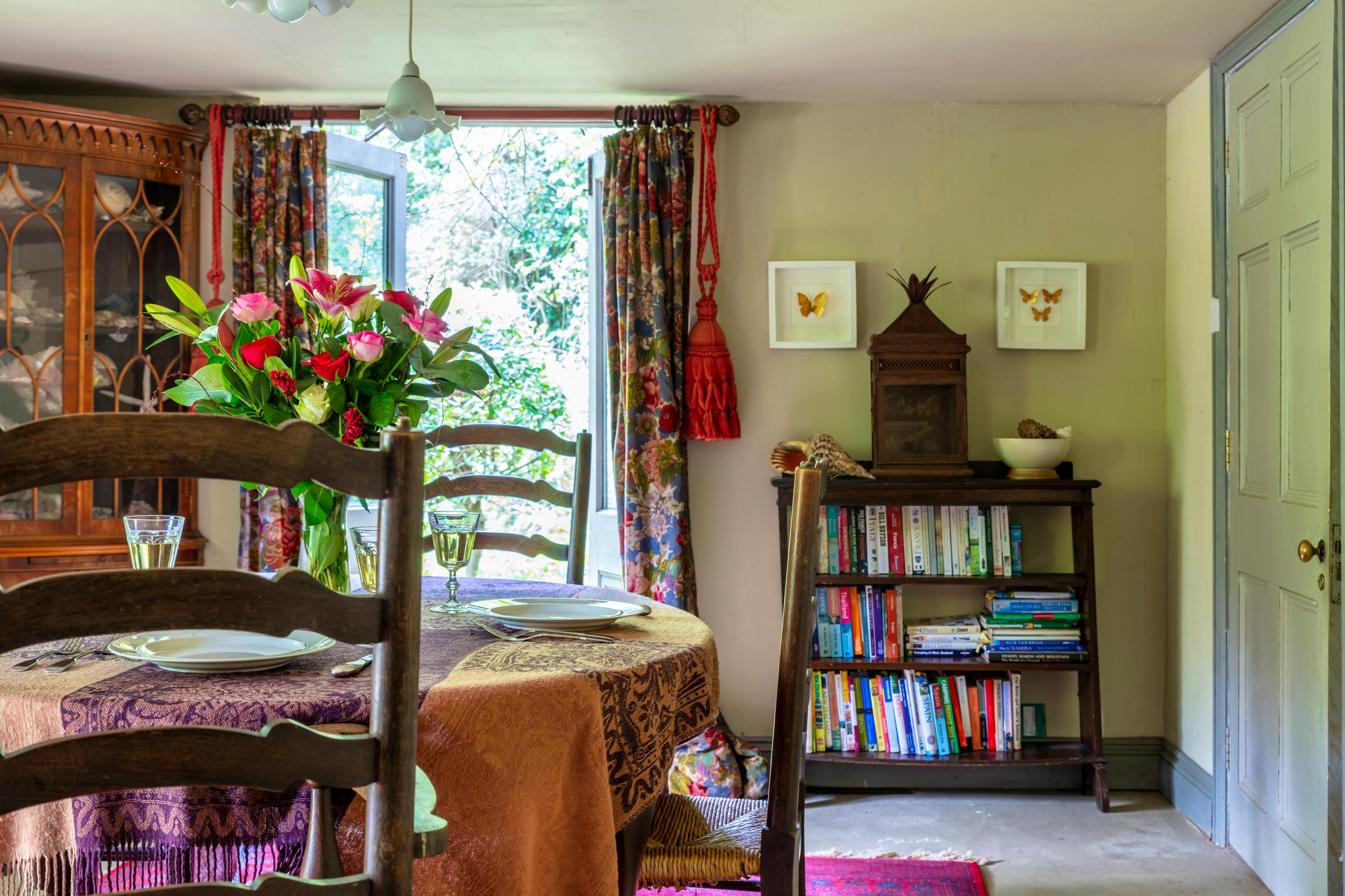 The Barn at Castle Cottage - Romantic Sussex Barn