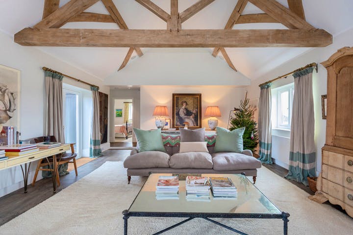 Gins Barn - Stunning New Forest barn conversion with private jetty