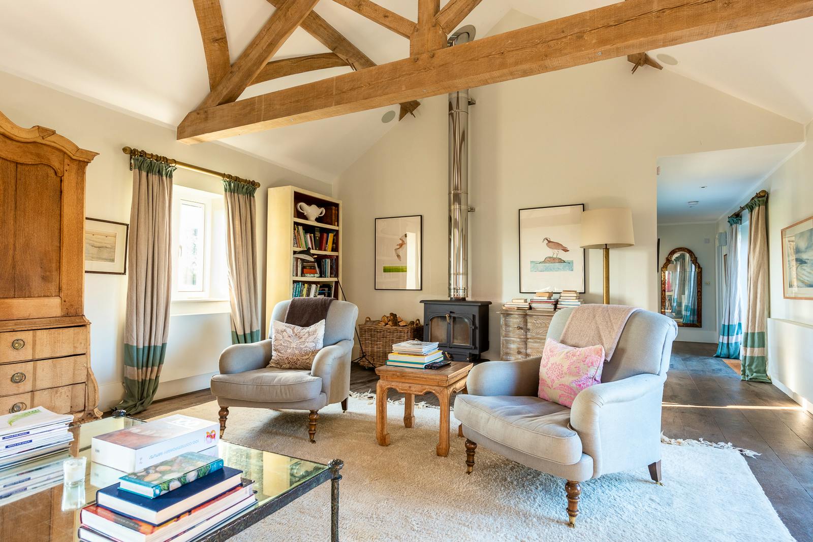 Gins Barn - Stunning New Forest barn conversion with private jetty