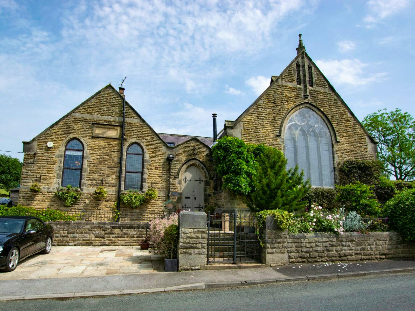 The Old Chapel at East Witton - Stunning converted chapel