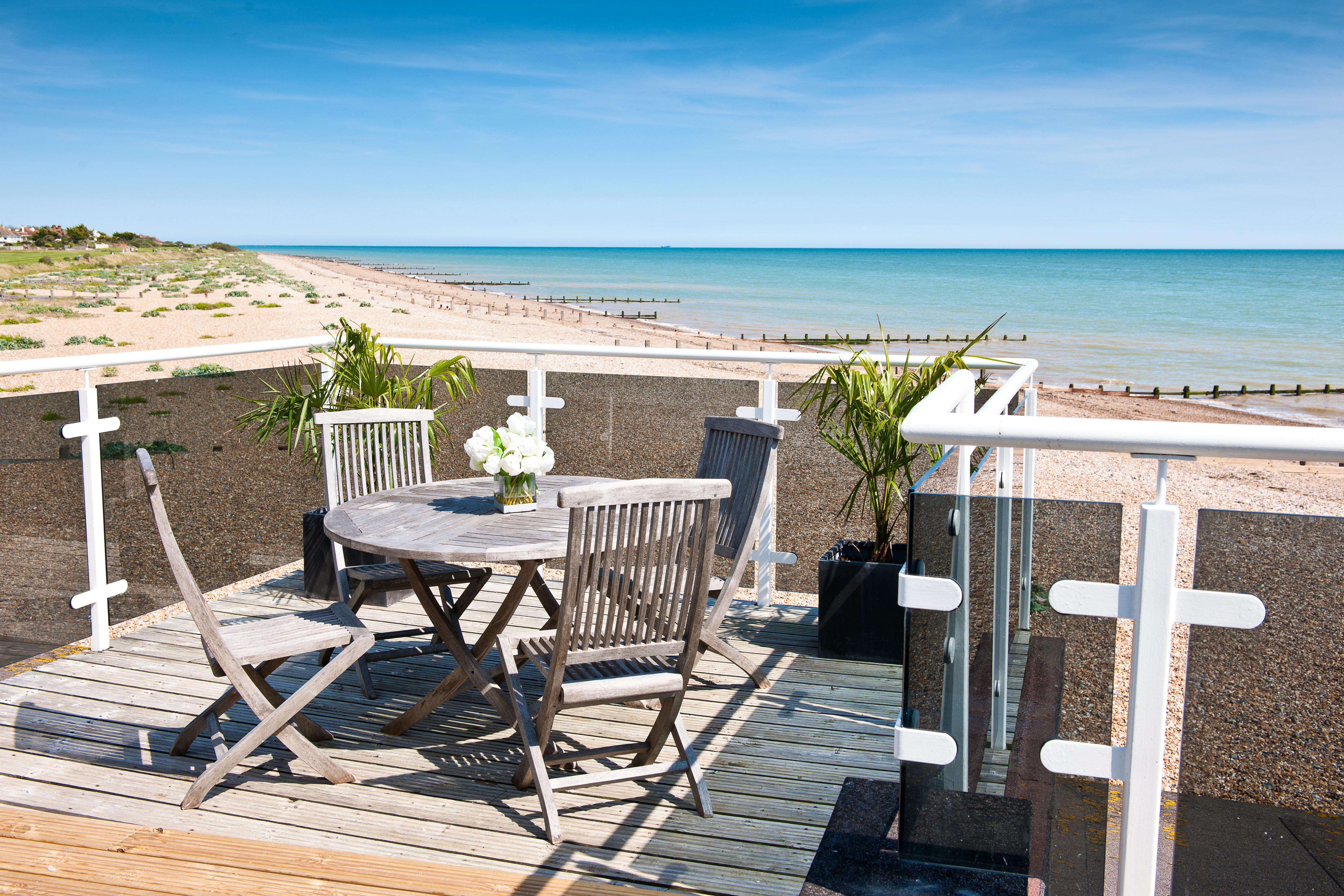 Angmering on Sea Beach House - West Sussex beach house
