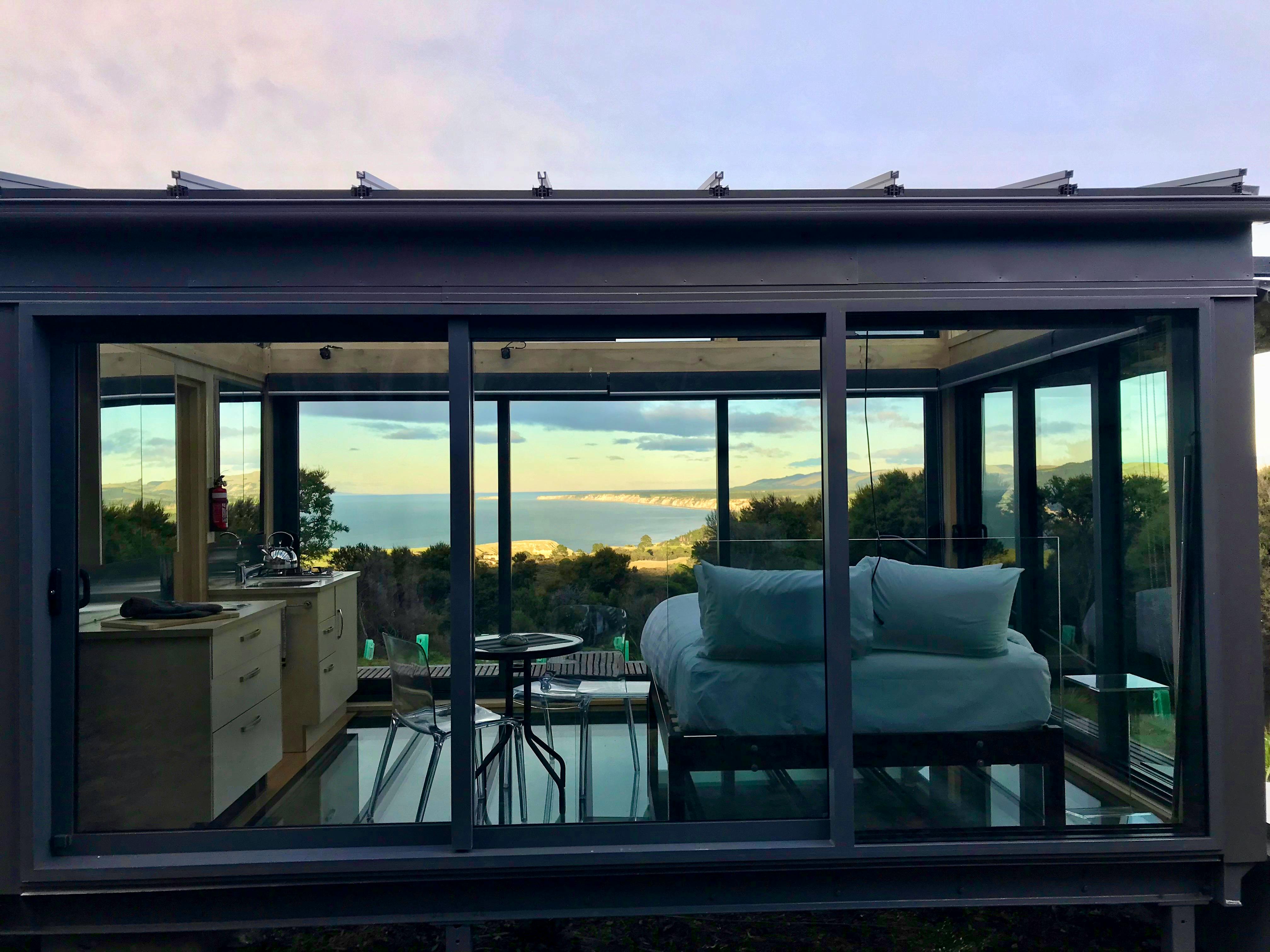 Manakau PurePod – glass pod for 2 in NZ with panoramic mountain views