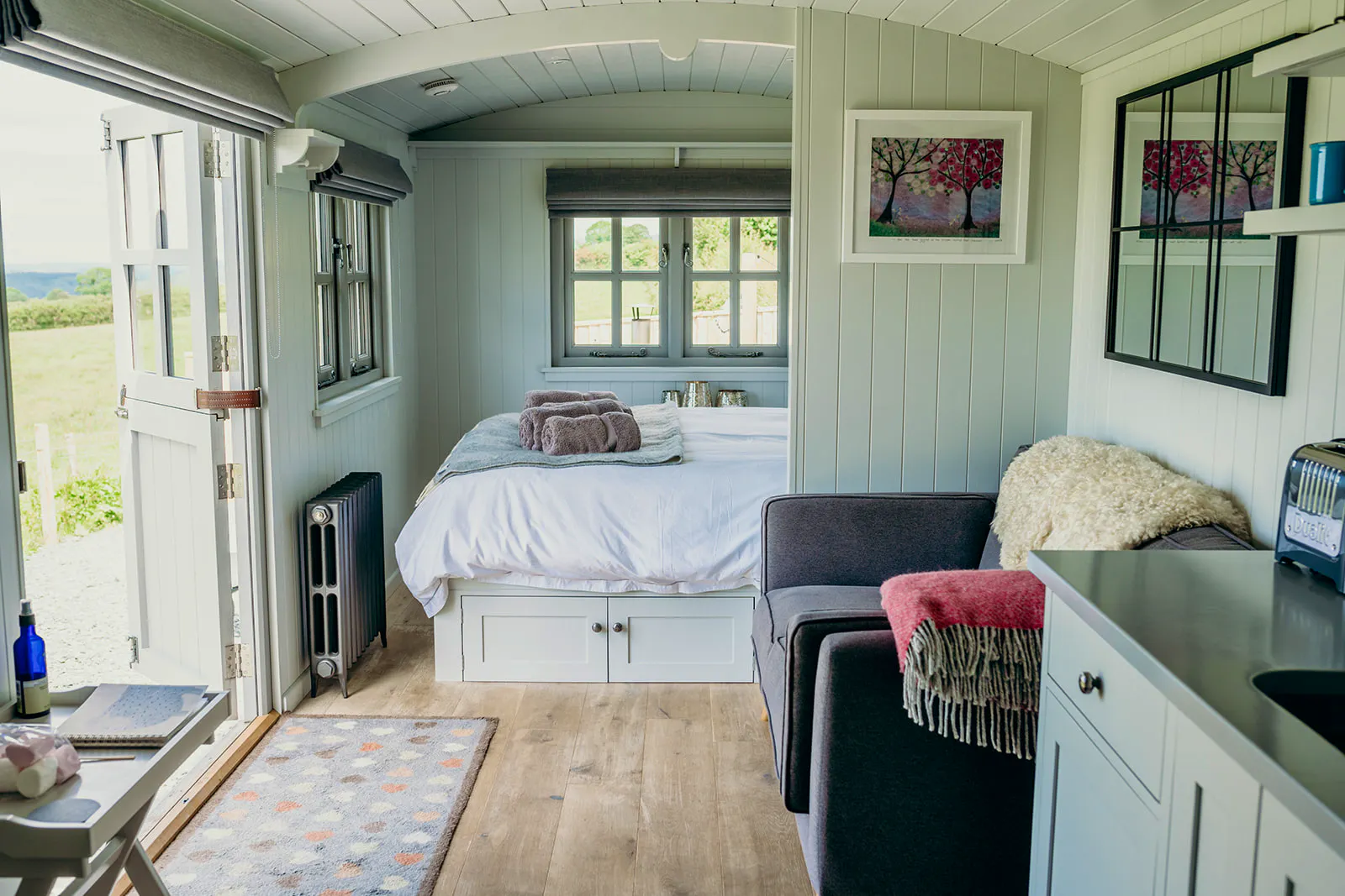 Lilypod - Floating pod in Devon