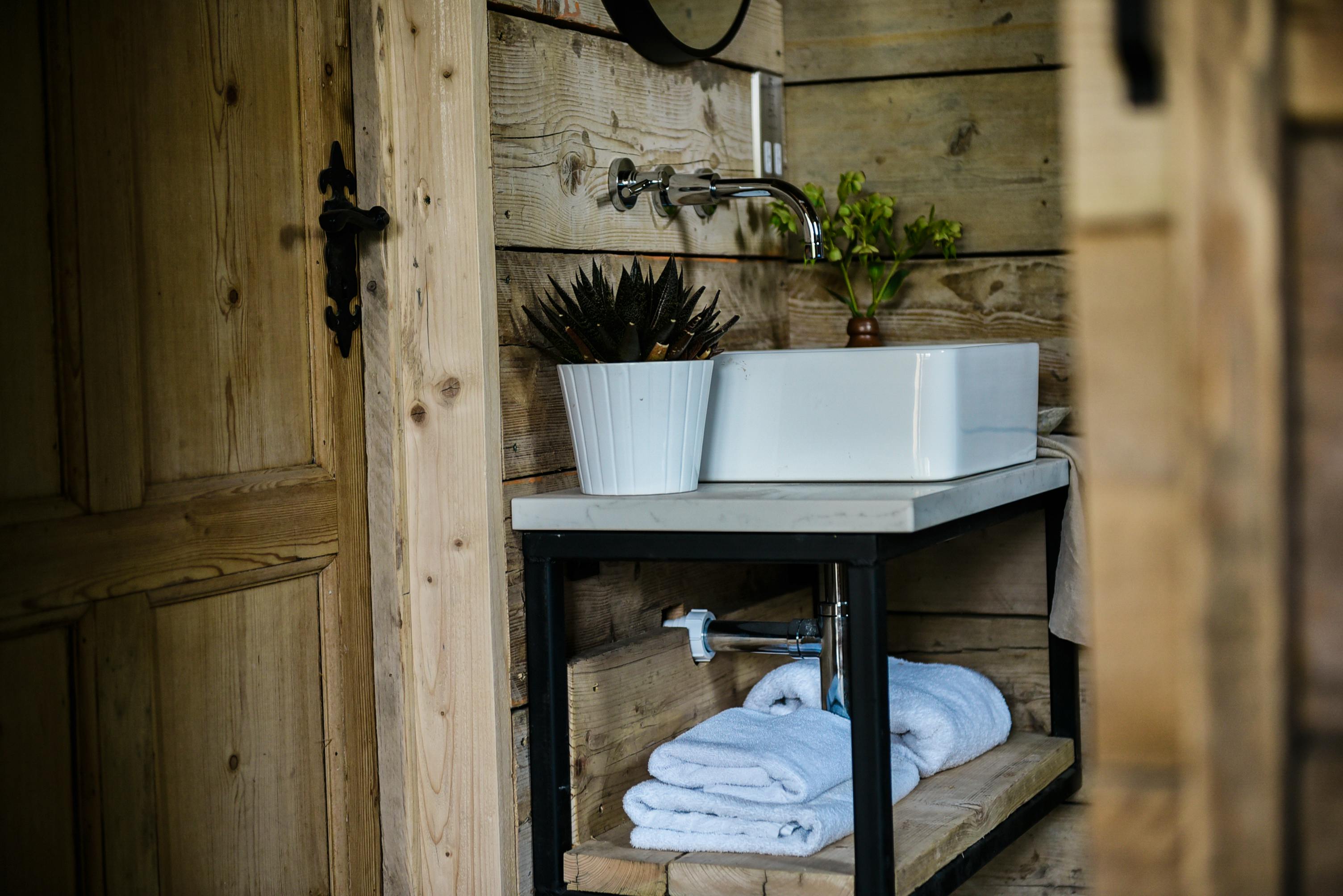 Malting Farm Cabins - luxury cabins in rural Essex