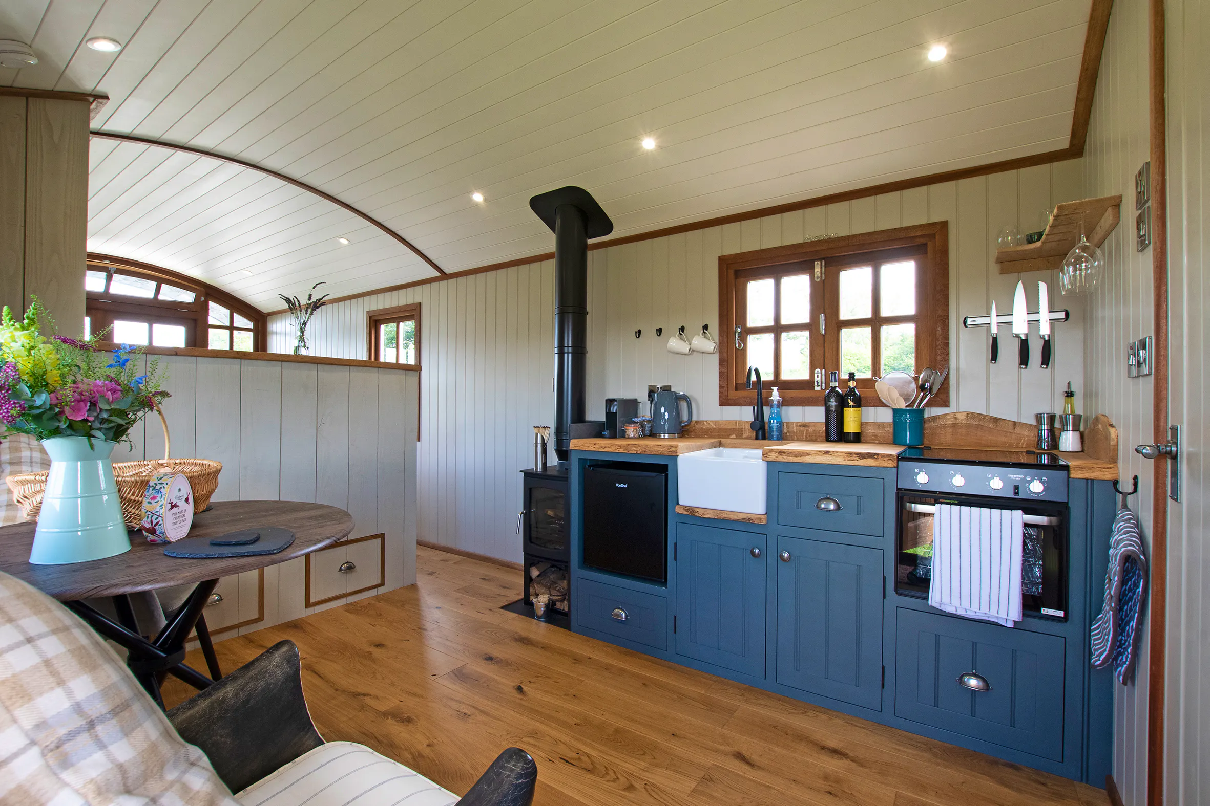 Sennybridge Shepherds Huts - Brecon Beacons hut