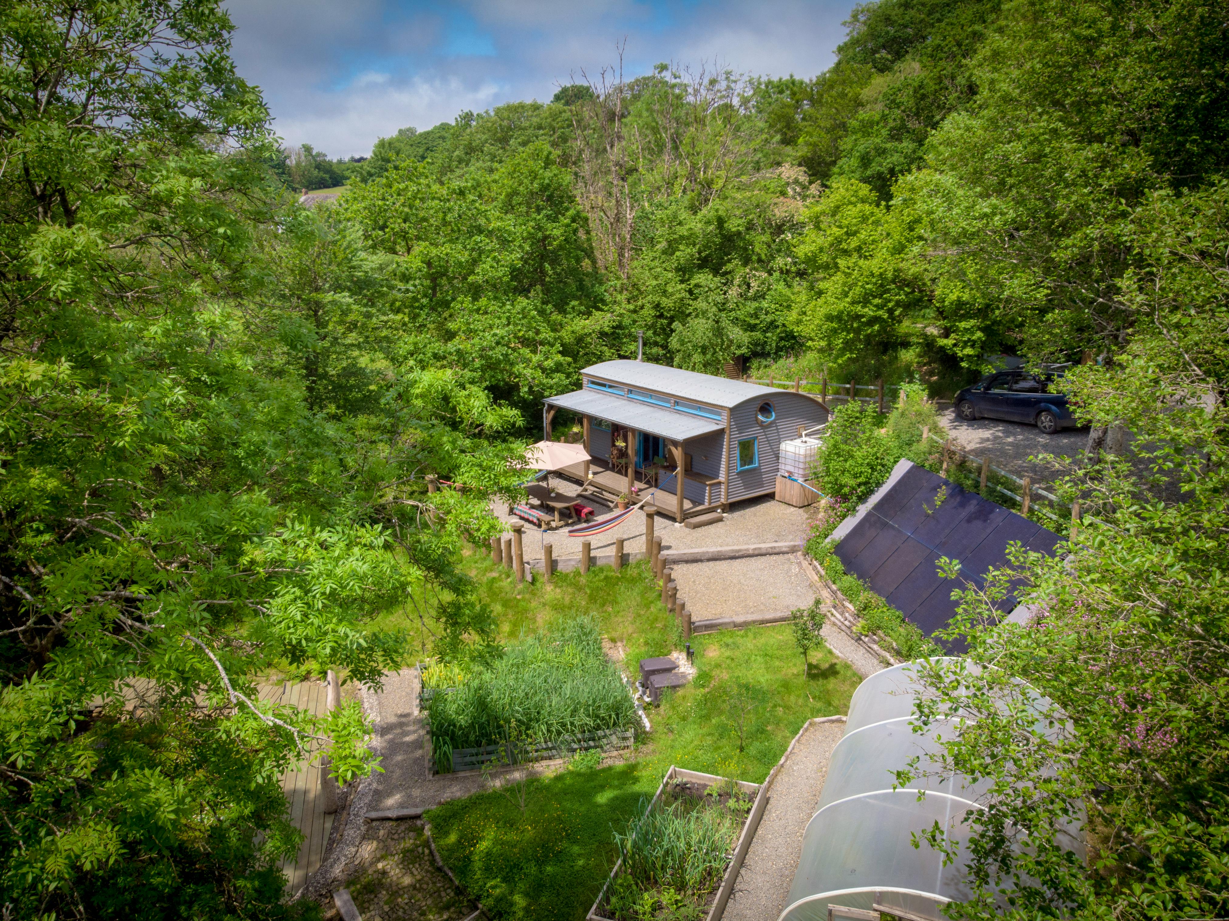 Devon Dens - Two gorgeous off-grid cabins in rural Devon