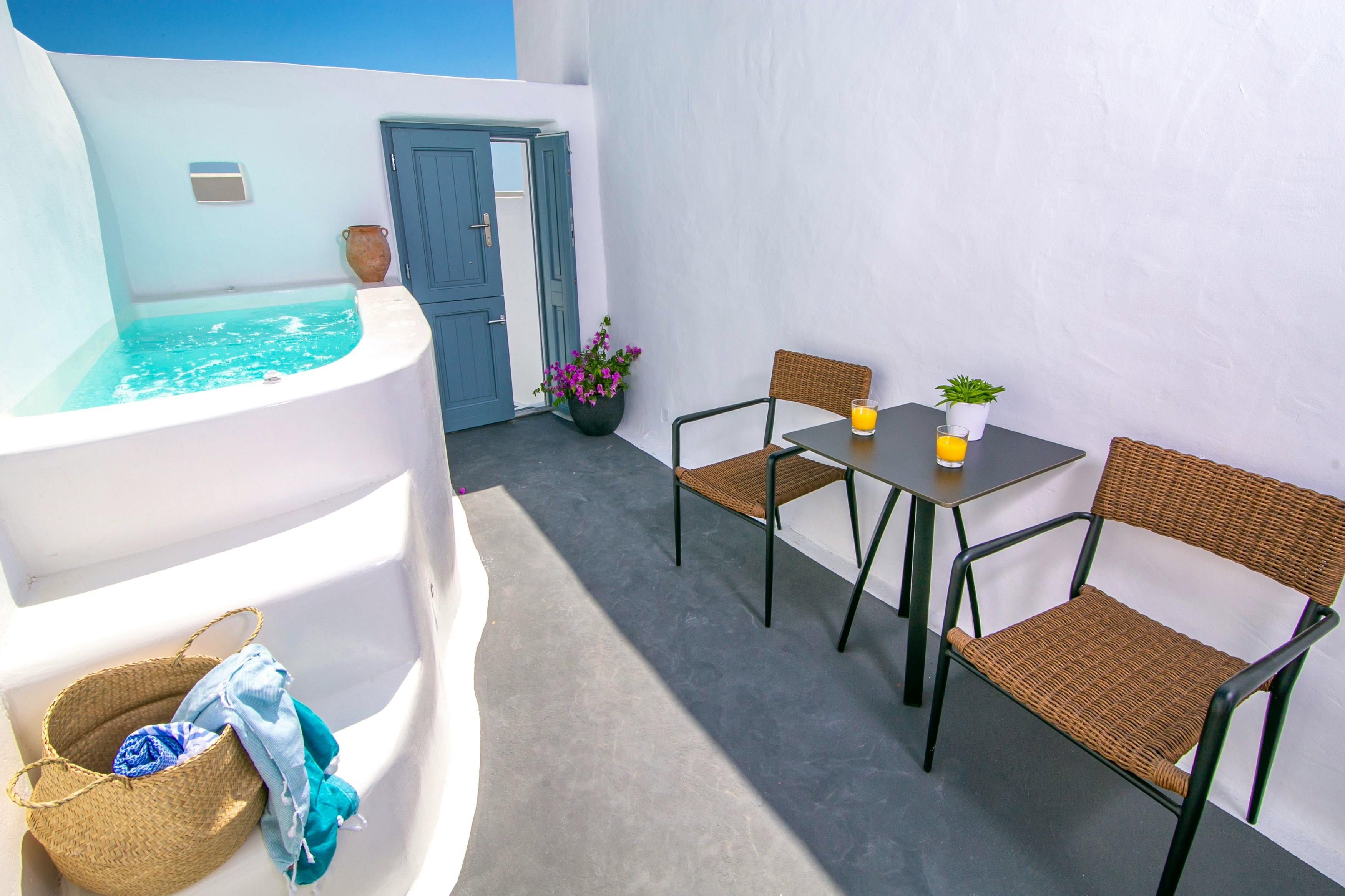 Demeter Cave House – A beautifully romantic retreat on the island of ...