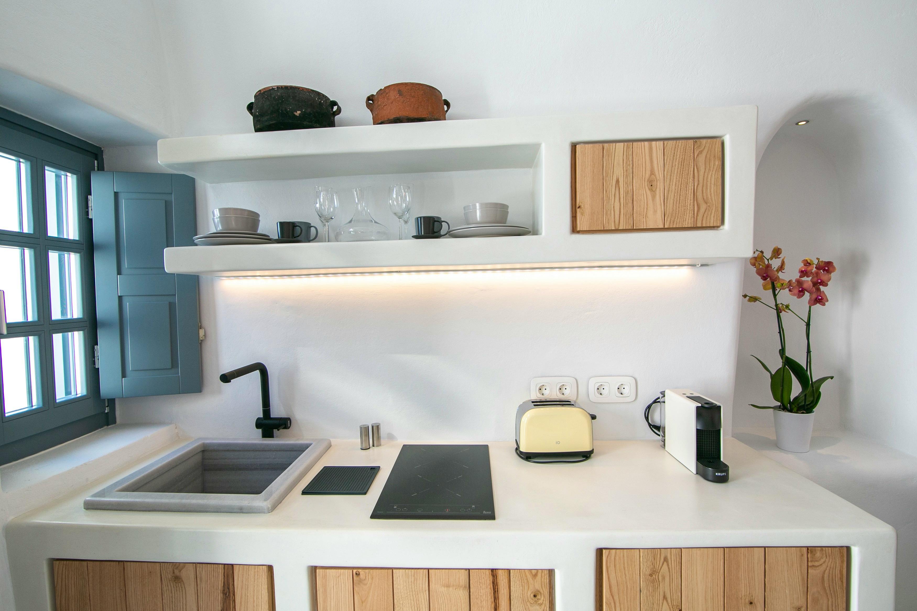 Demeter Cave House – A beautifully romantic retreat on the island of ...