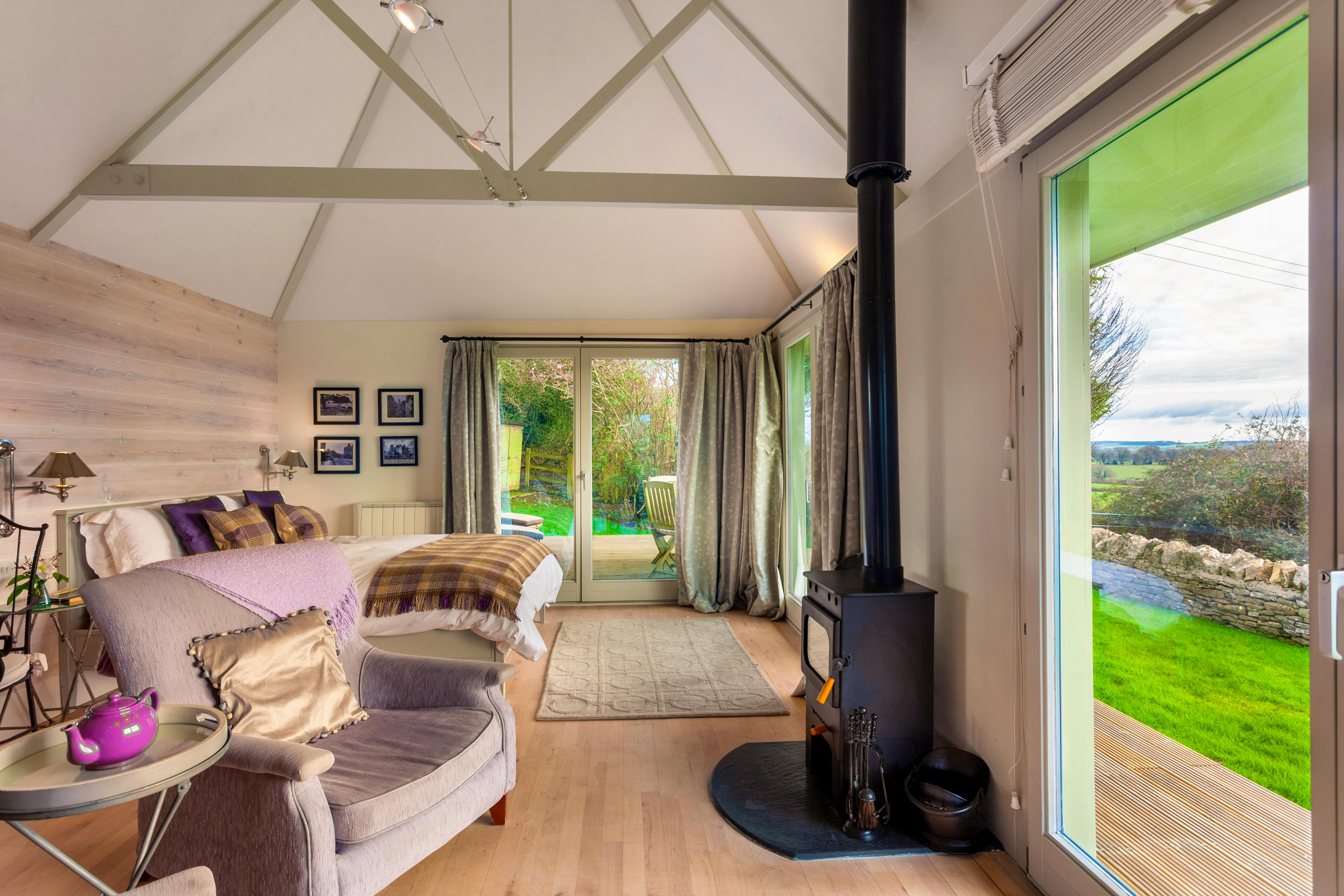The Lodges at Feldon Valley - High end contemporary suites