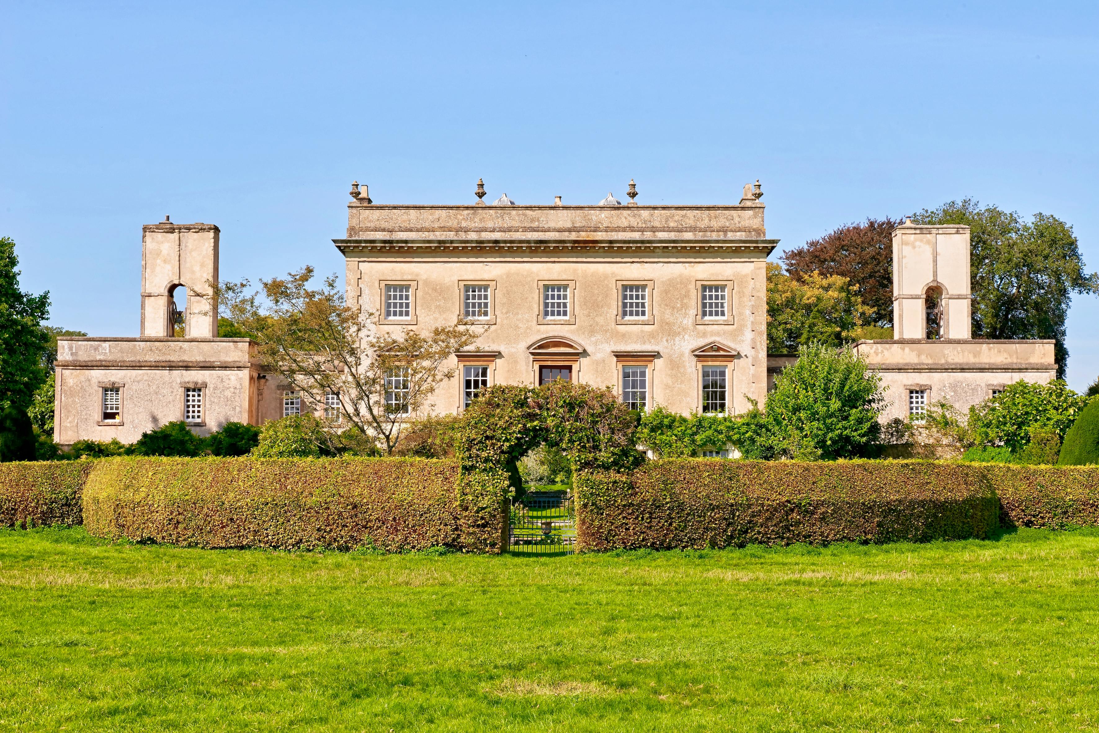 Frampton Court - Gorgeous Gloucestershire mansion