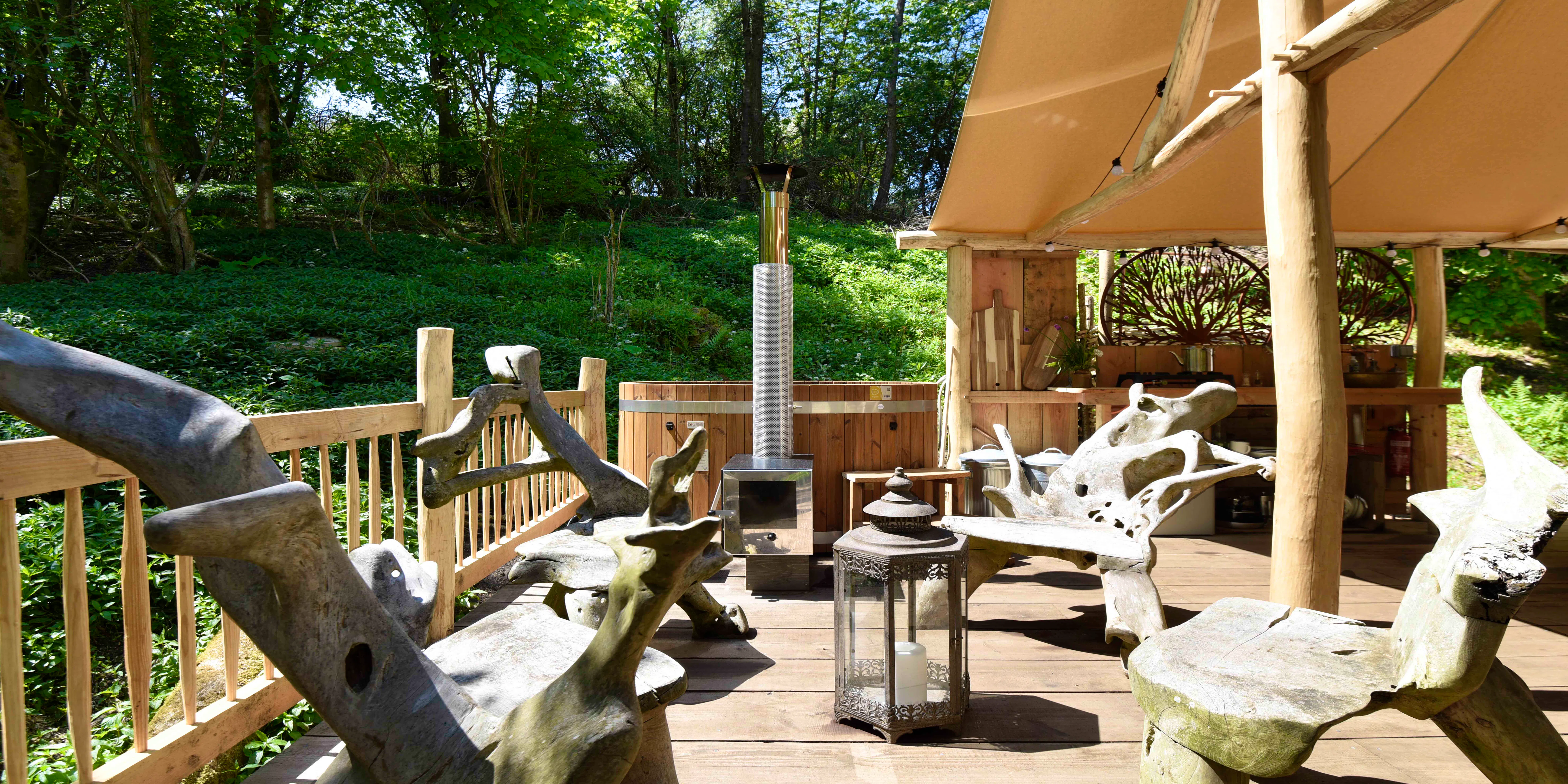 The Far Out Yurt - Gorgeous Cotswolds yurt