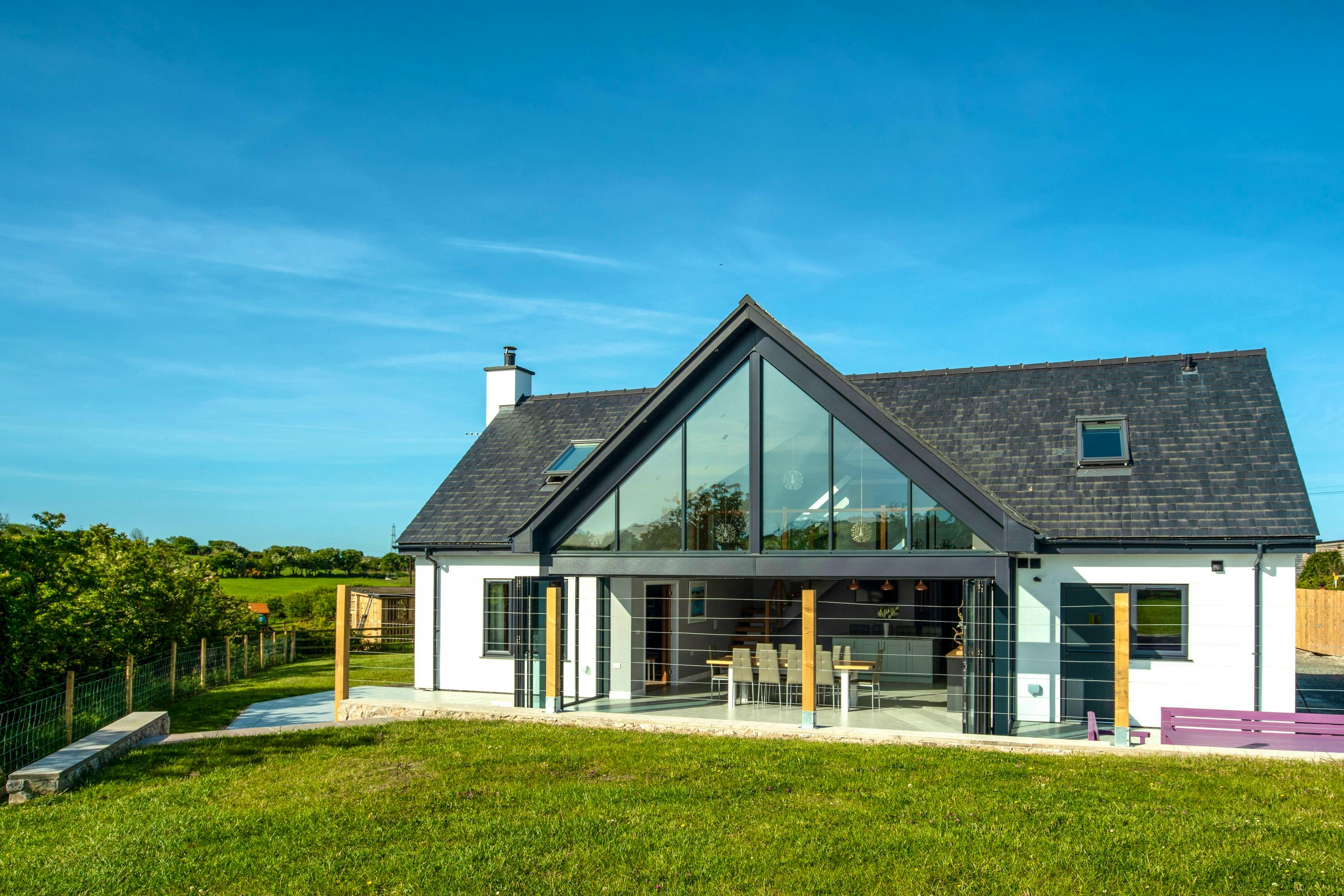 Ty Rhos Newydd - Five-bed holiday home in Pencraigwen, Anglesey