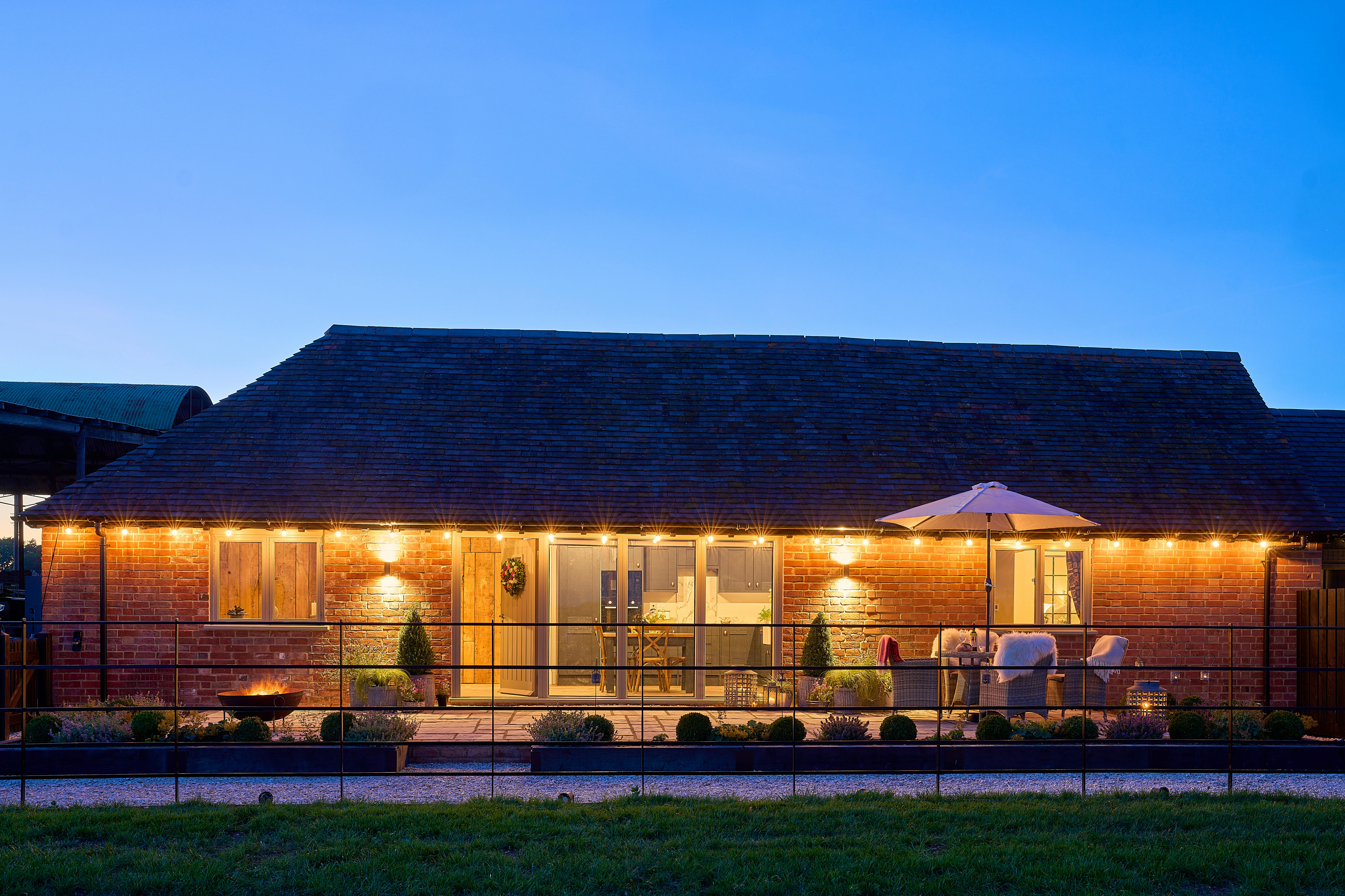 Copper Pot Barn - luxury accommodation for 10 in Warwickshire