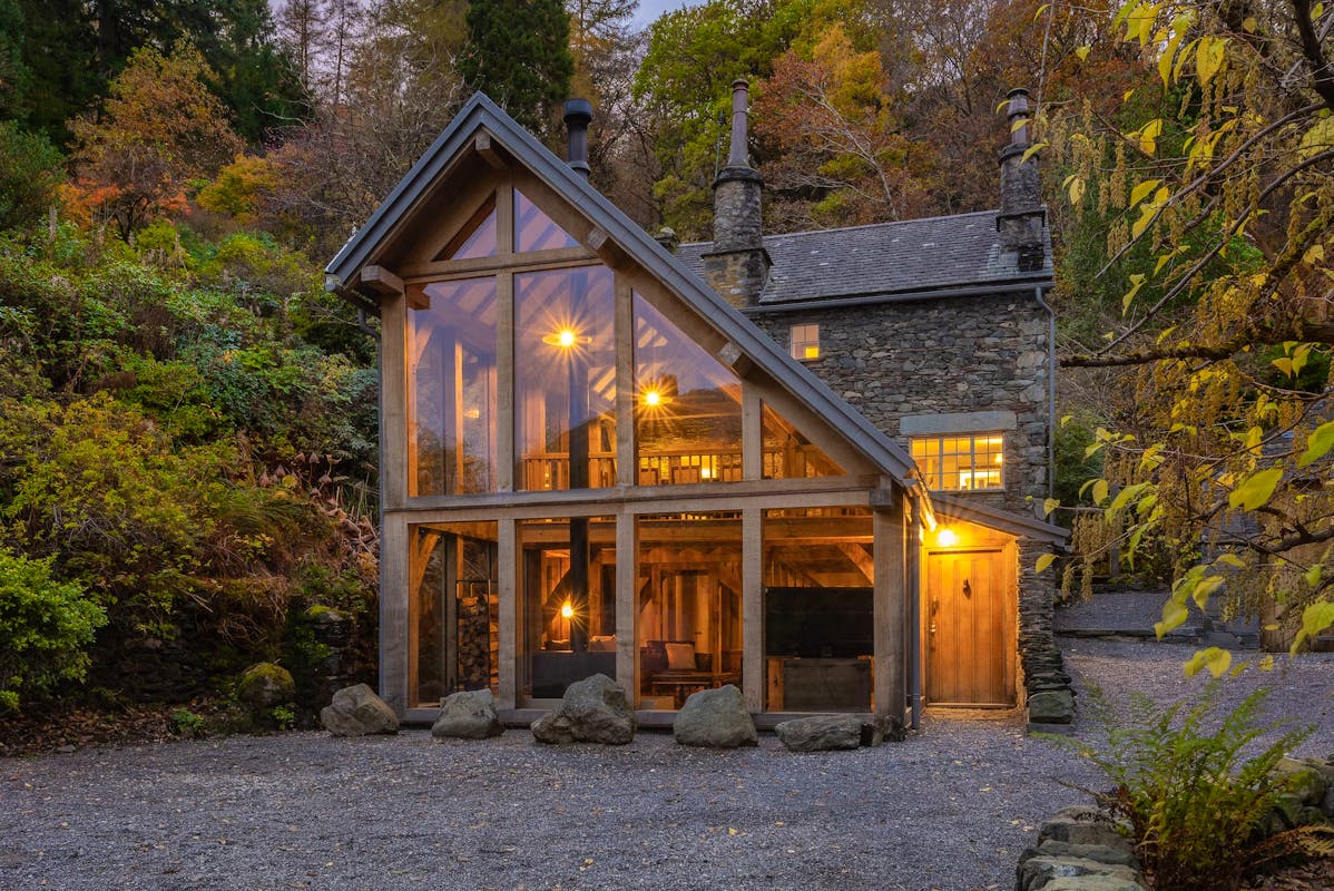 20 Best Cabins and Cottages for Autumn