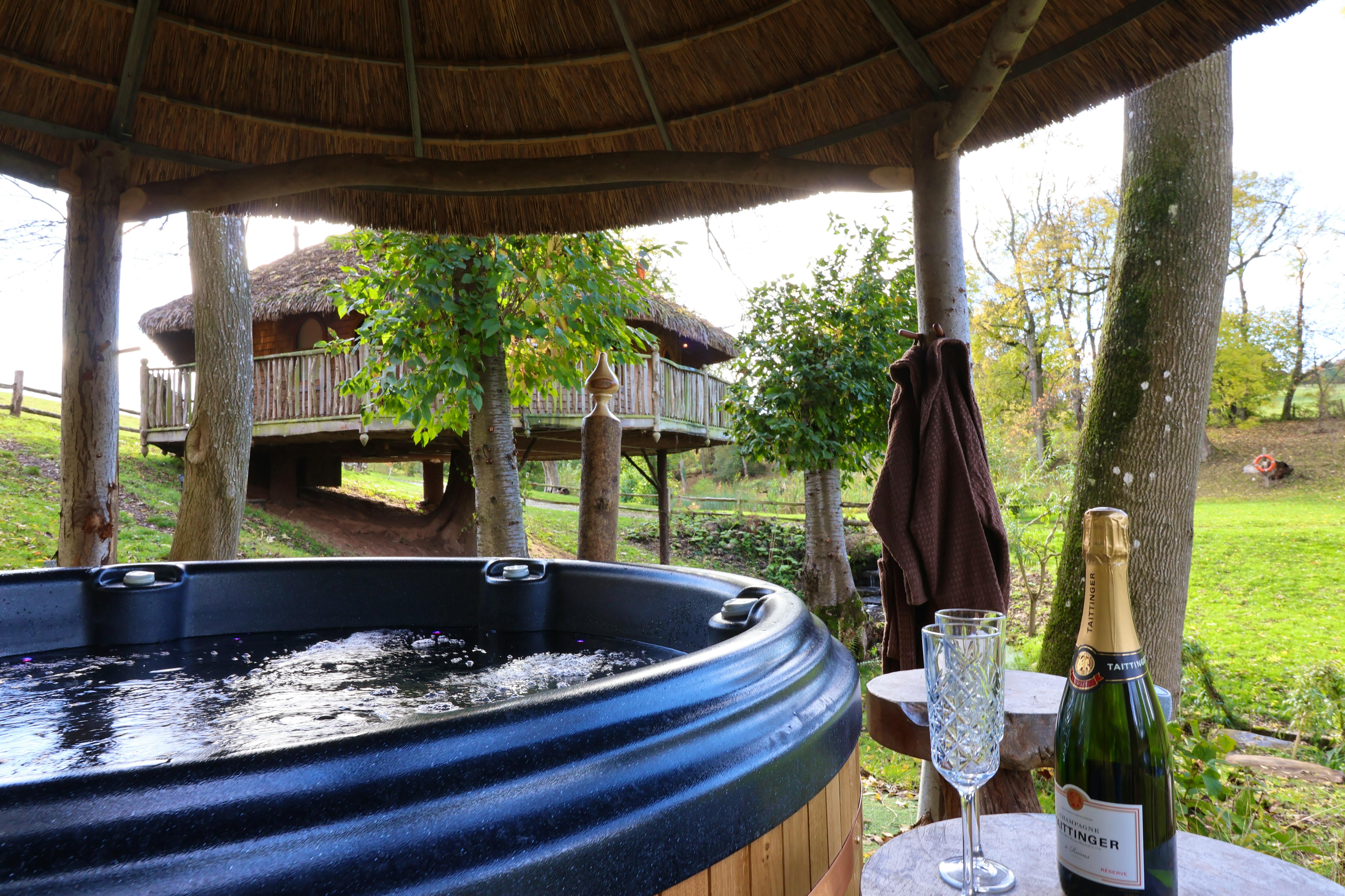 Treeopia - Luxury treehouses in Worcestershire