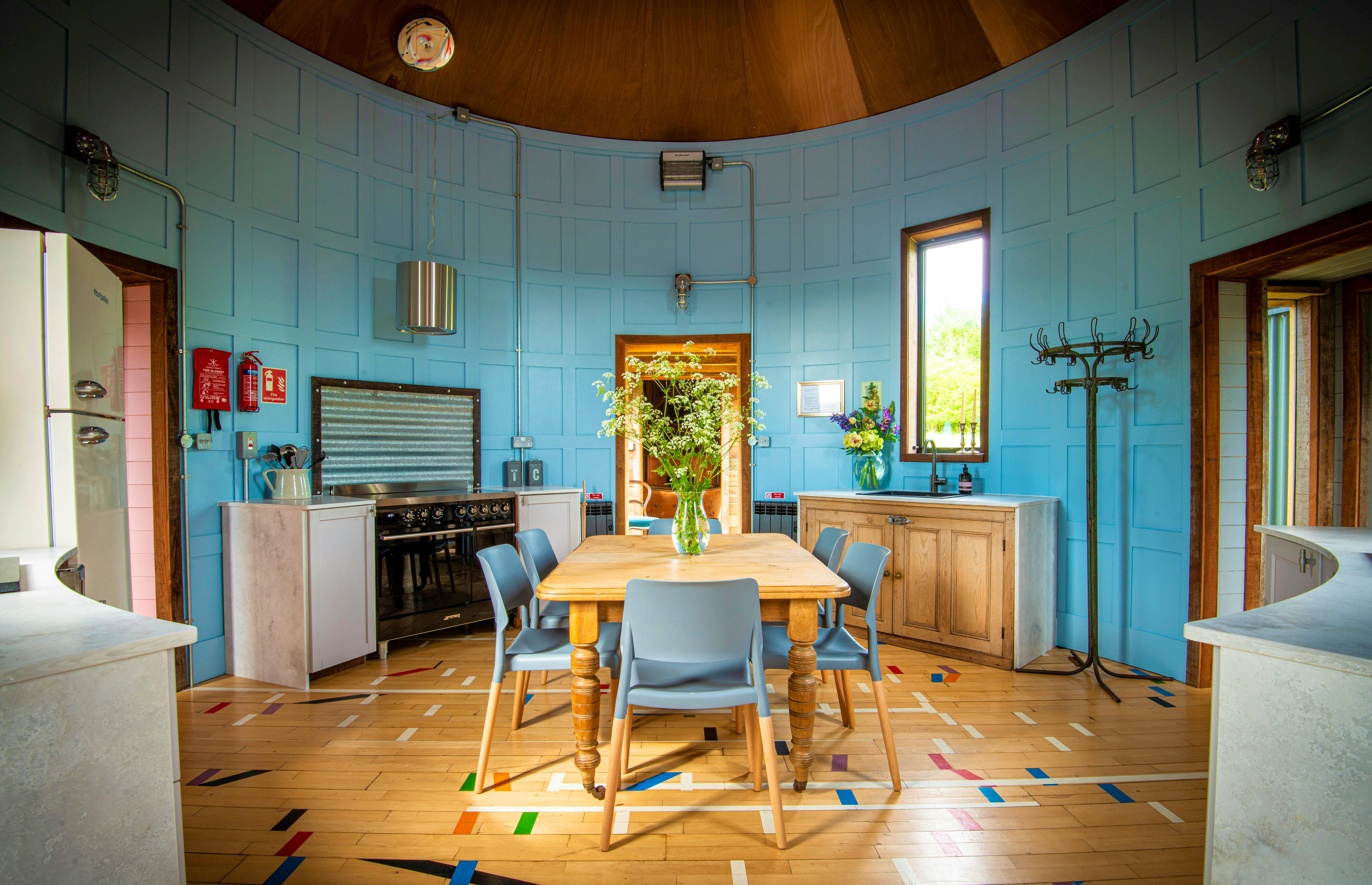 The Rocket Lodge - Woodland lodge in Rutland