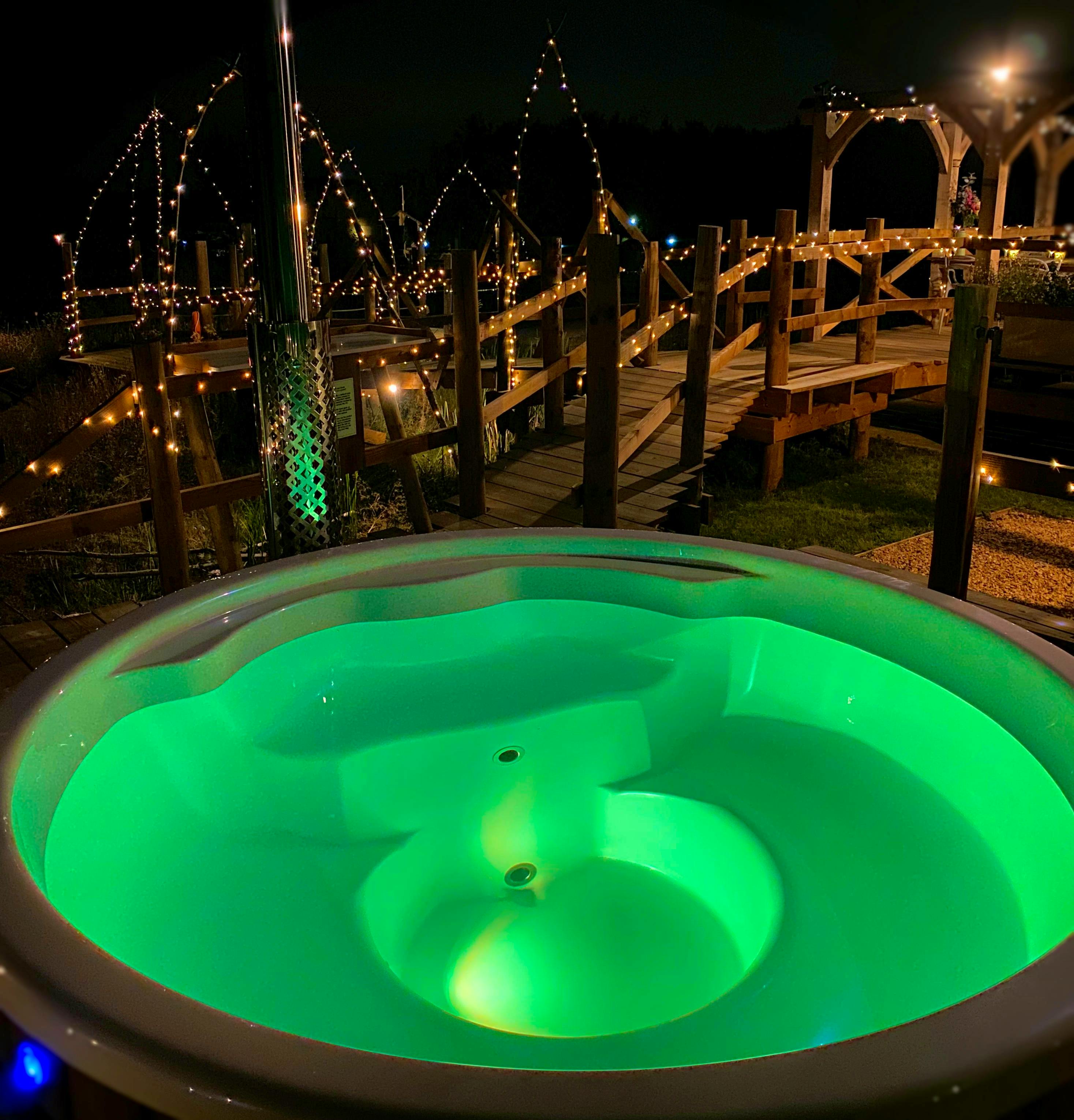 The Rocket Lodge - Woodland lodge in Rutland