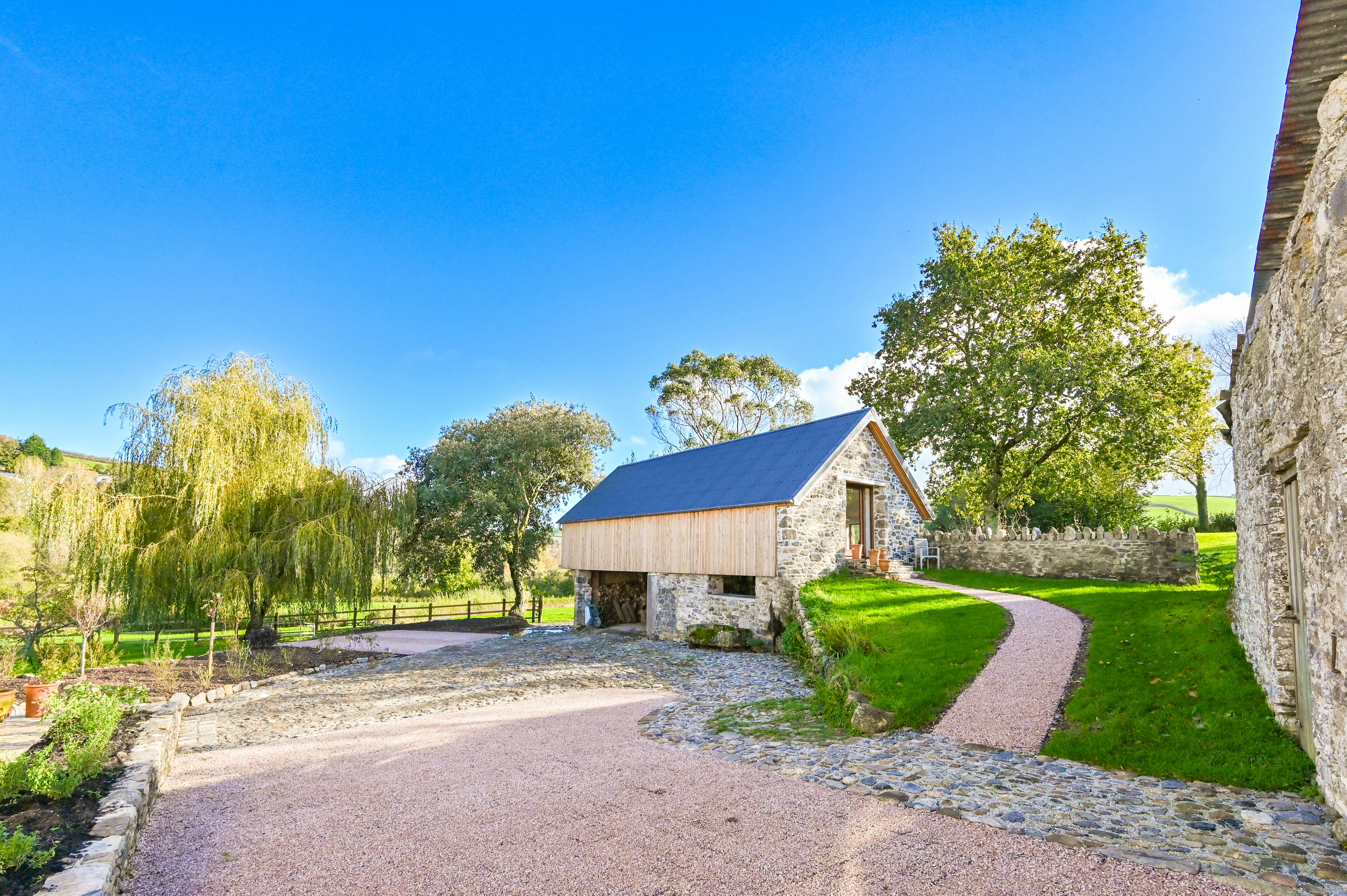 Orchard Bank Barn - Wonderful Devon barn