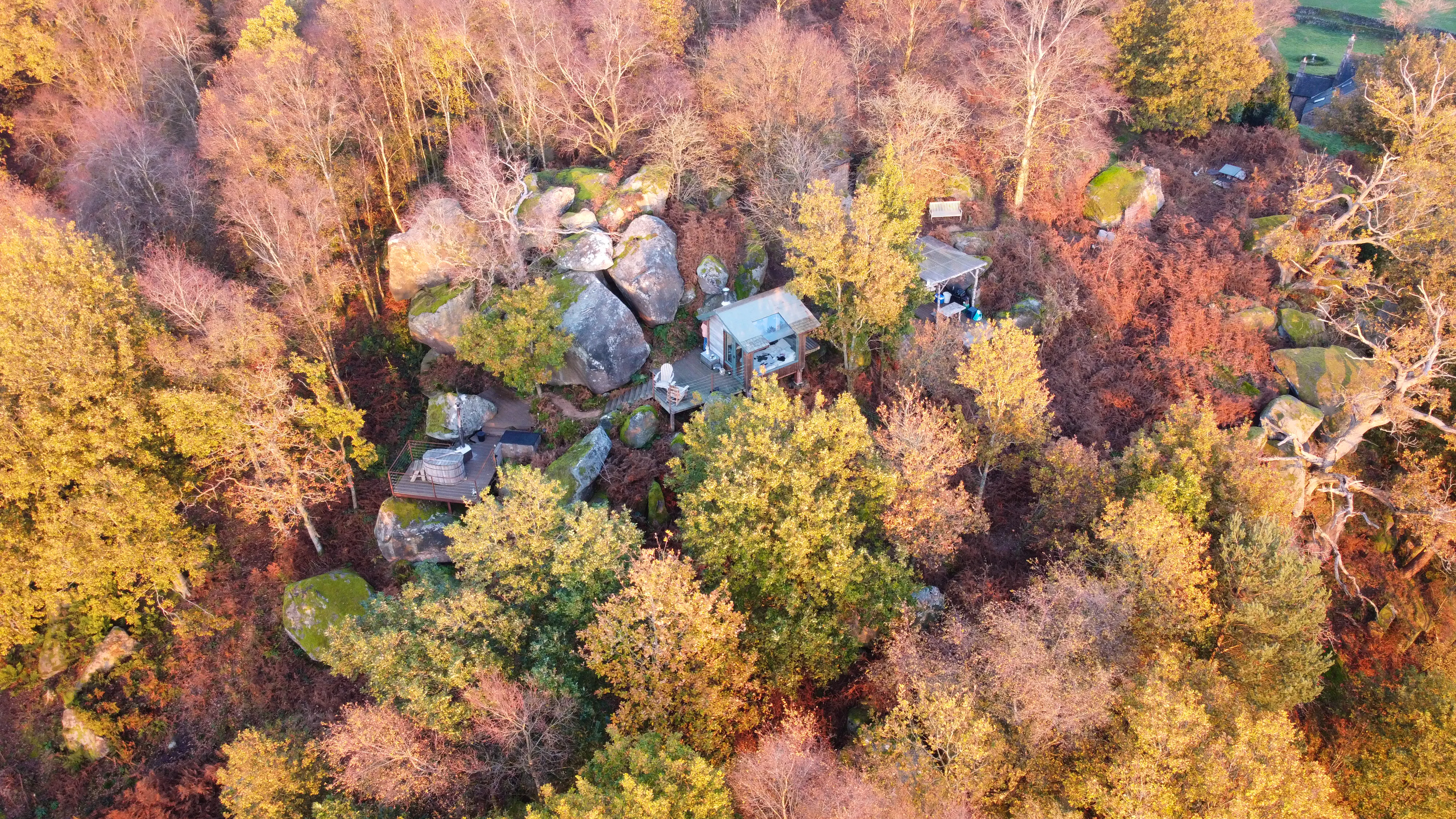 Boulder Field Cabin - Rugged, romantic Peak District cabin