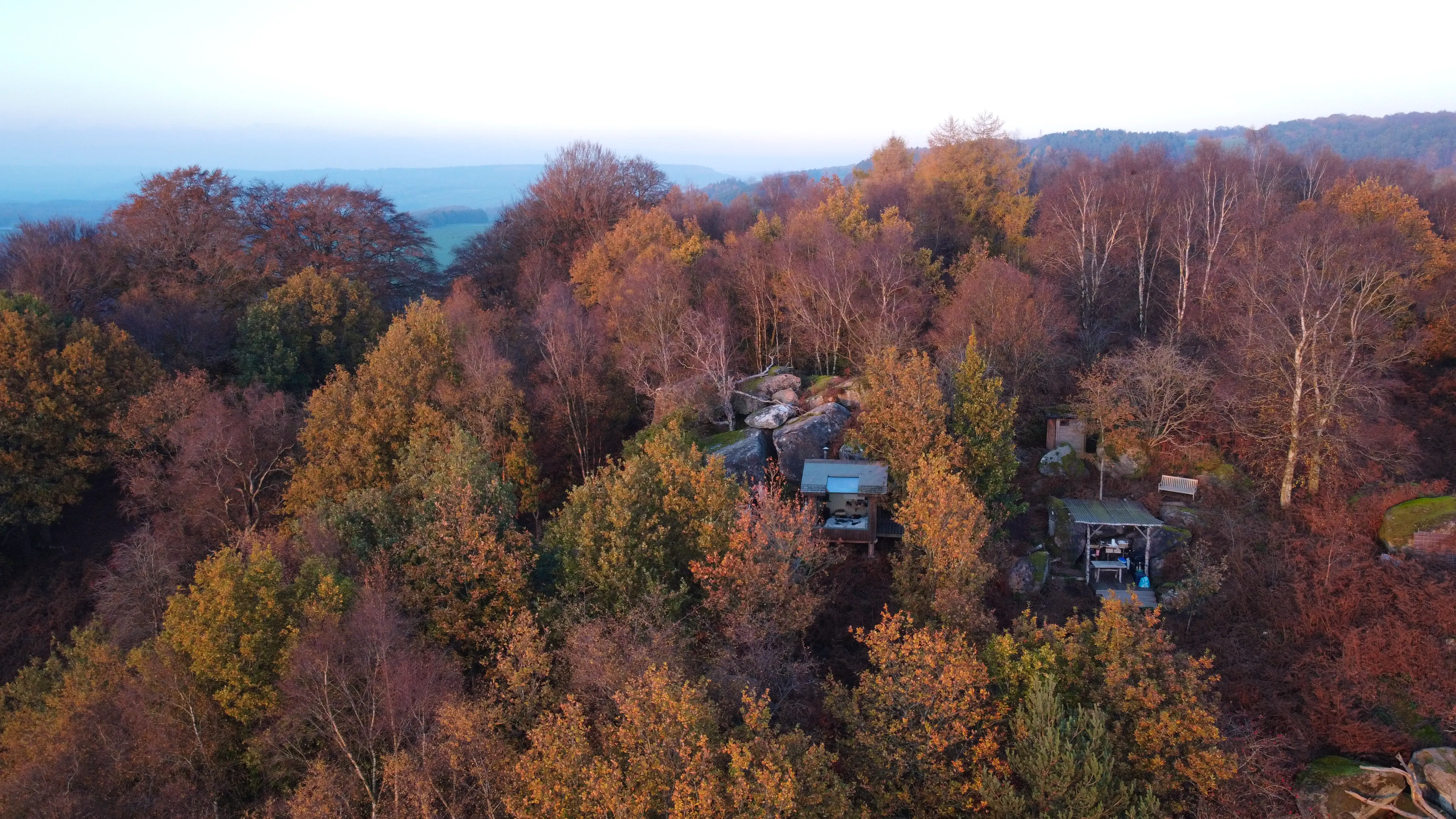 Boulder Field Cabin - Rugged, romantic Peak District cabin