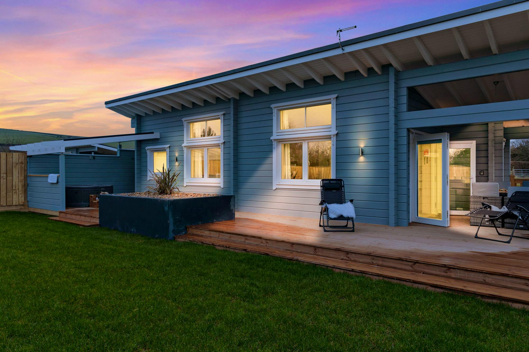 Fowey Penthouse - Charming Cornish apartment with estuary views