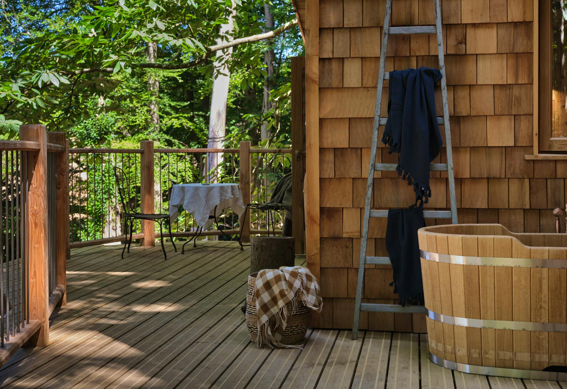 Tree House Retreats - Gorgeous treehouses in West Sussex