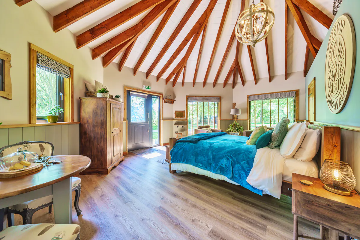 Gate House Lodge - Cosy timber lodge