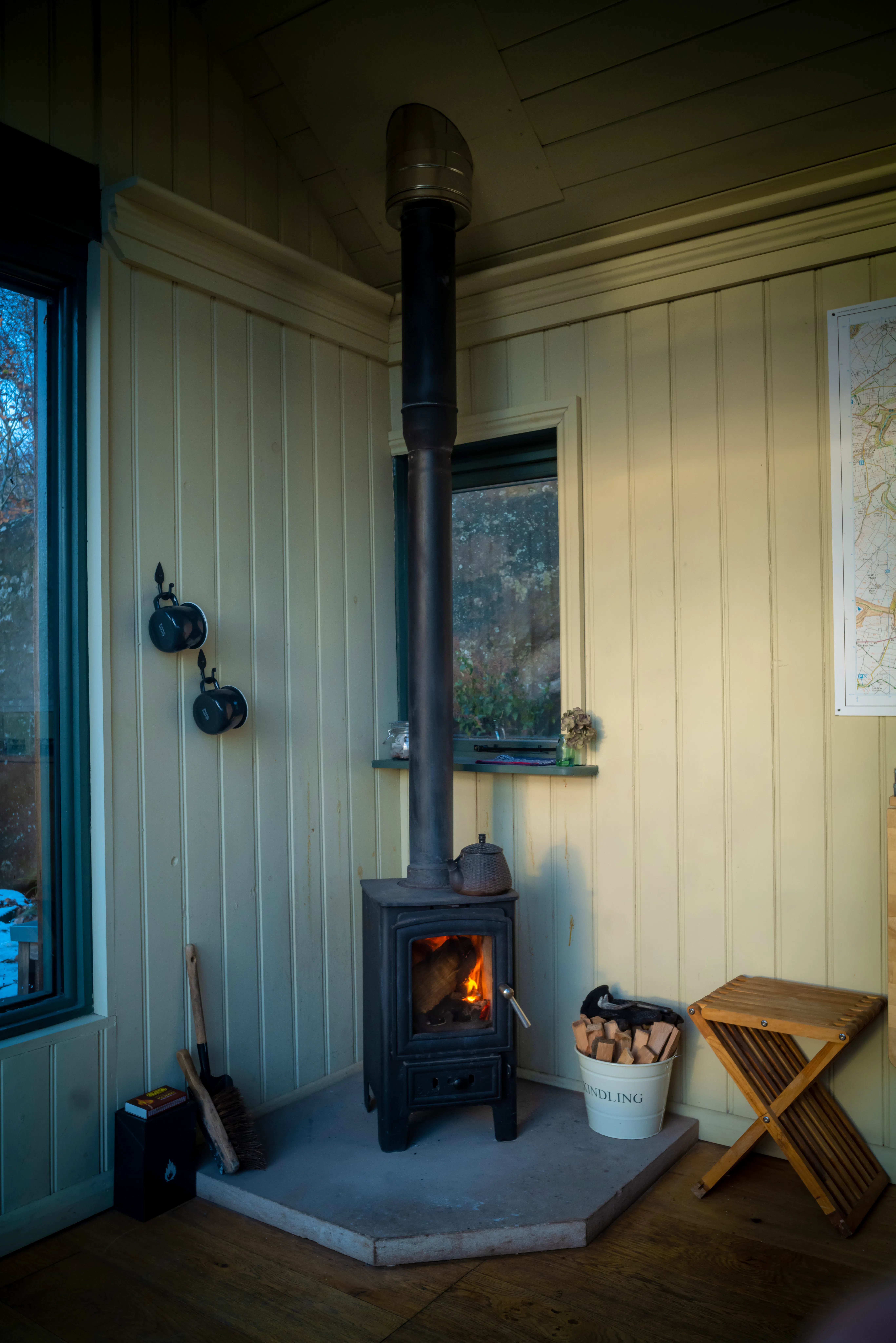 Boulder Field Cabin - Rugged, romantic Peak District cabin
