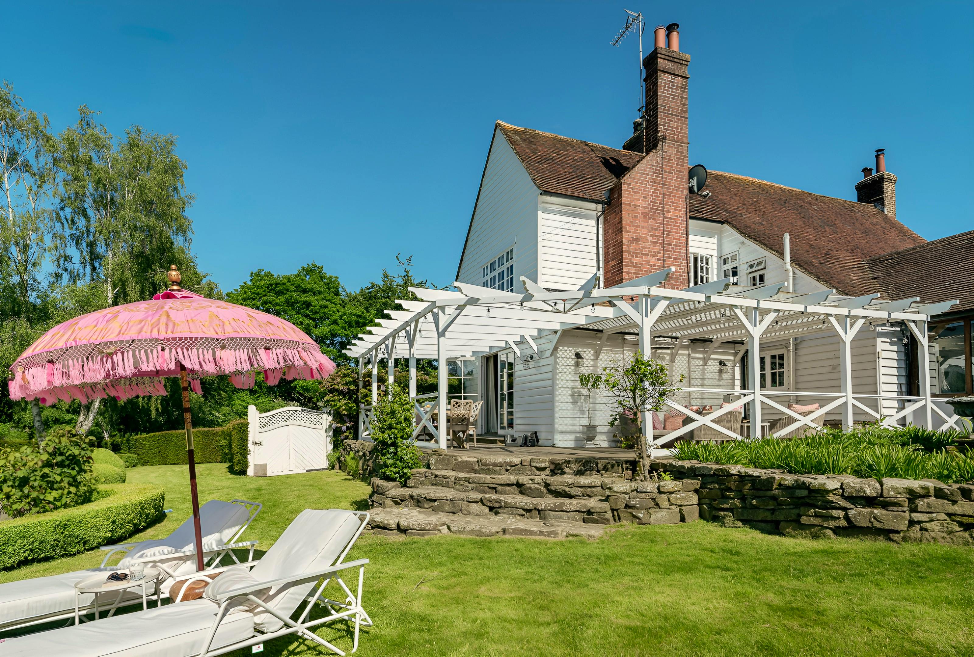 Tanhouse - Idyllic Sussex retreat for 10