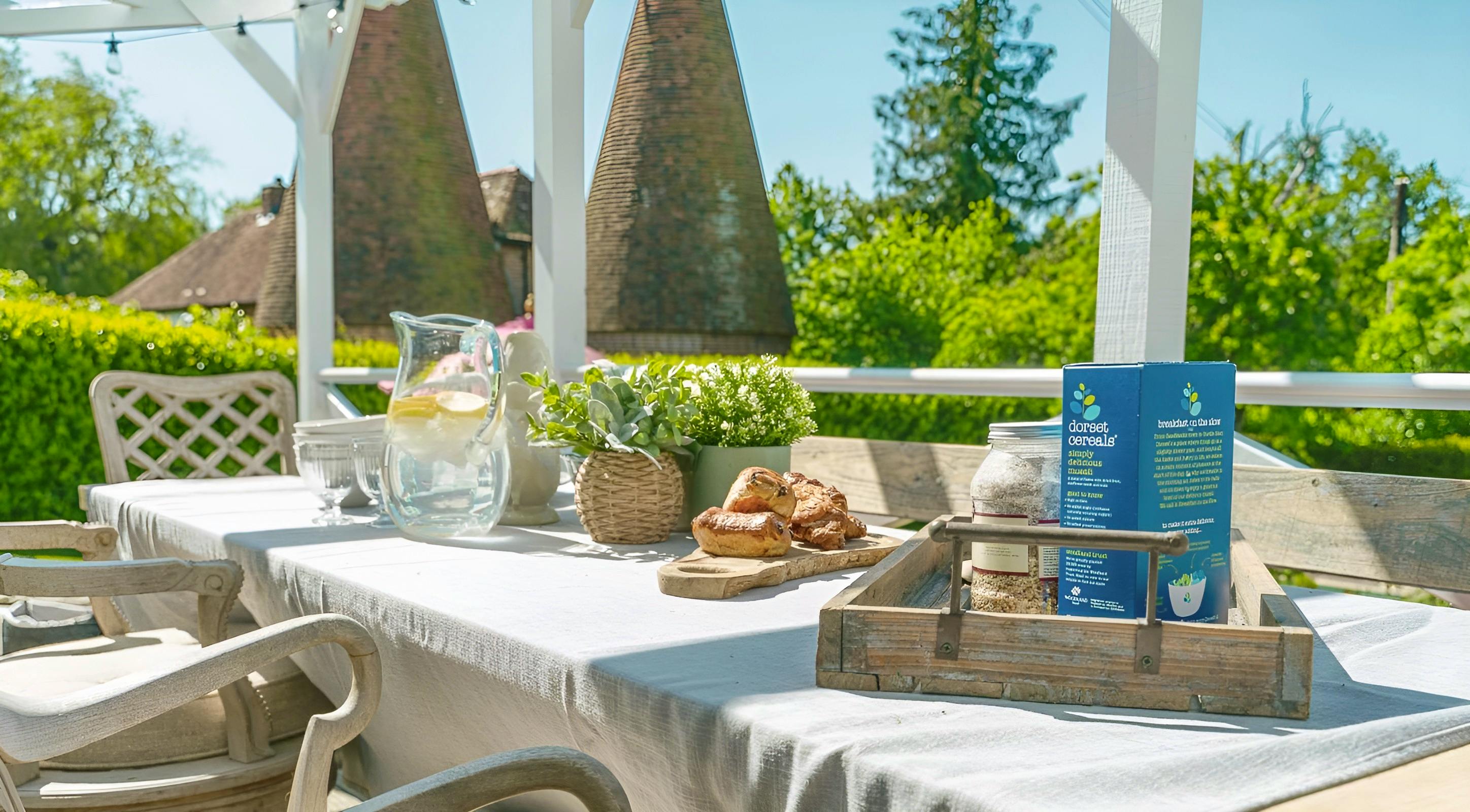 Tanhouse - Idyllic Sussex retreat for 10