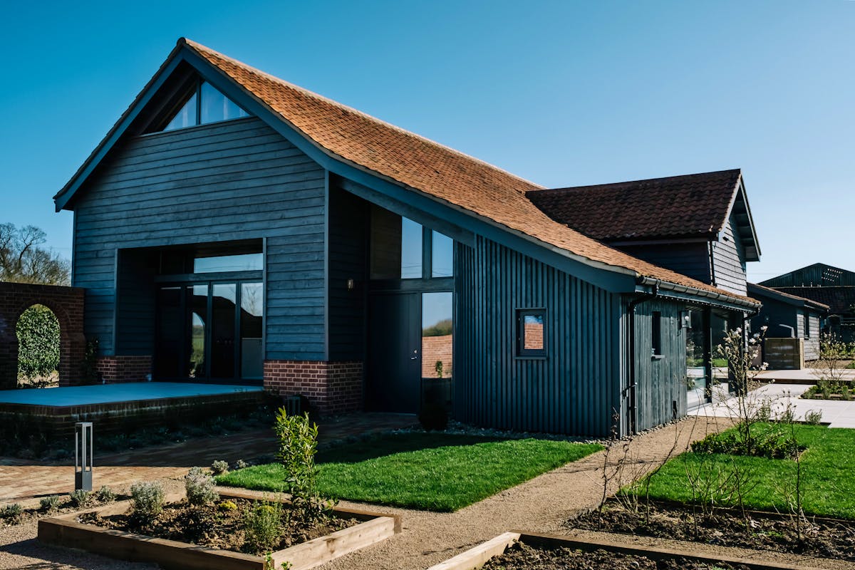 Warren Hill Barn - Charming Suffolk barn