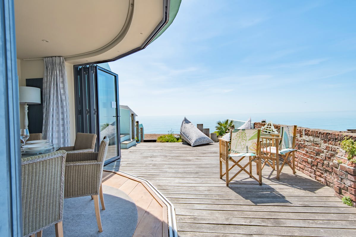 The Beach House at Sandgate - Coolstays