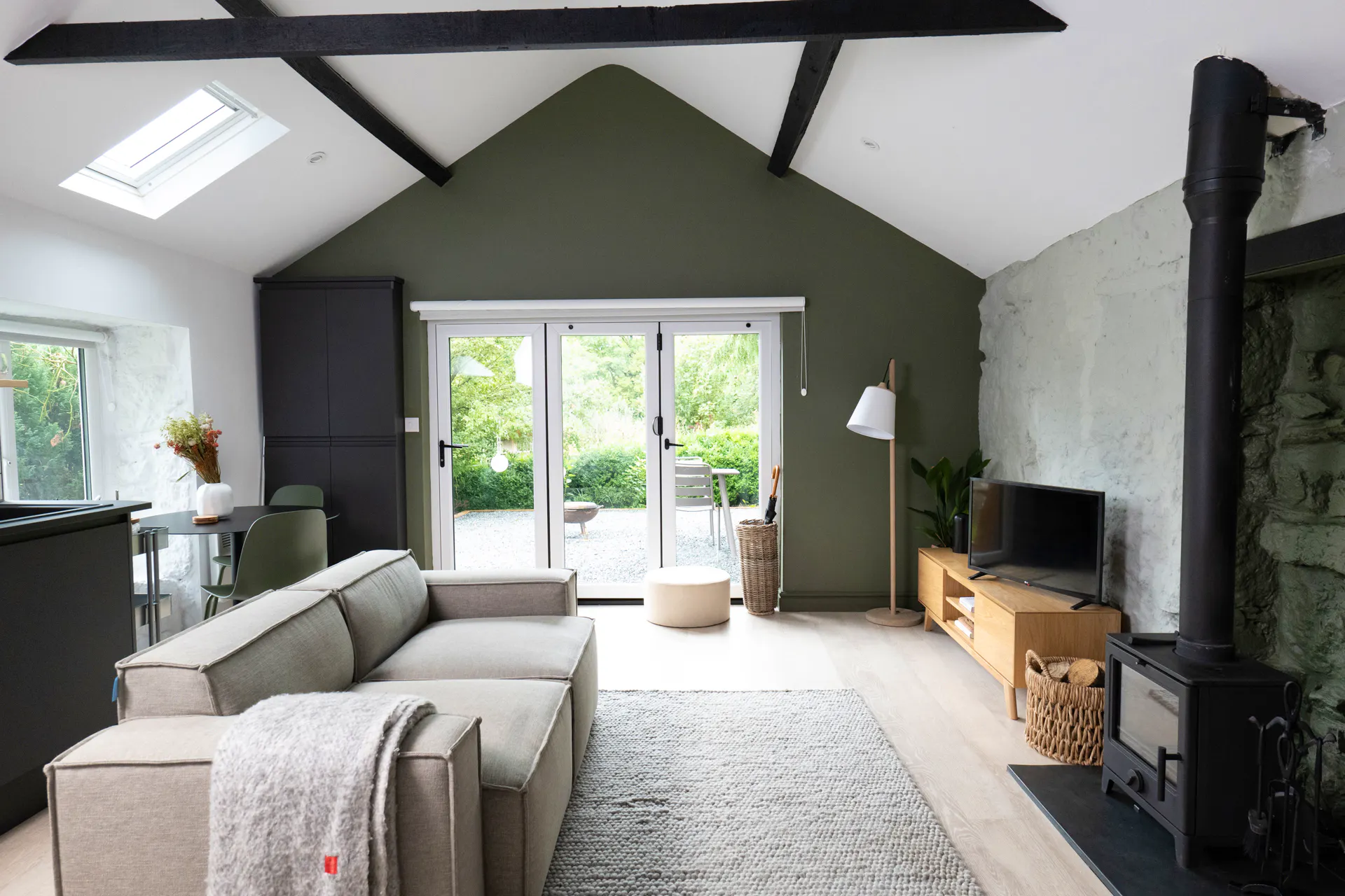 Sandy Mount House - Charming beachfont property