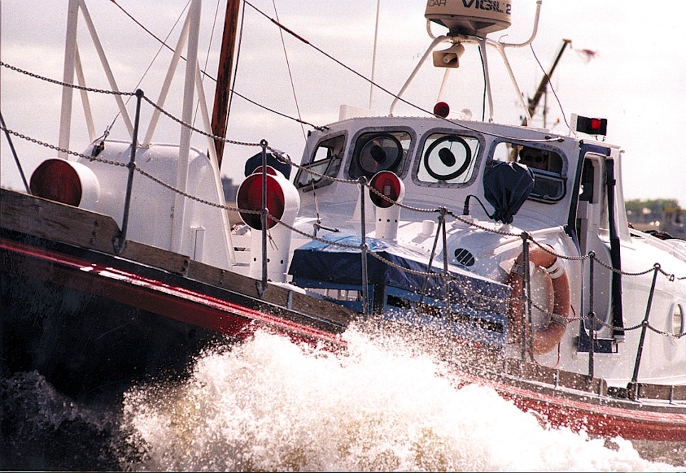 Reddingboot Harlingen Lifeboat, amzing boatel, Netherlands