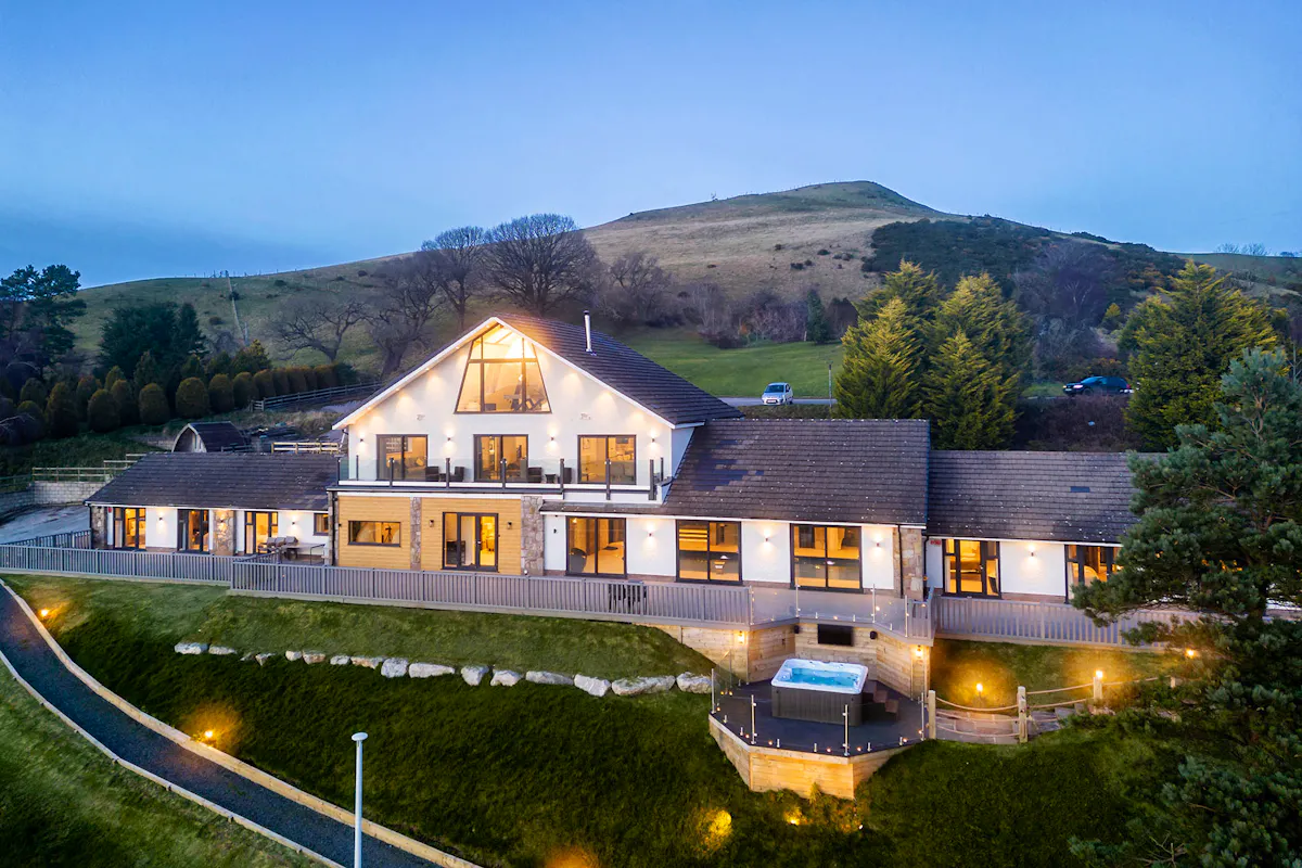 Clwyd Gate Manor - Deluxe group home in Ruthin
