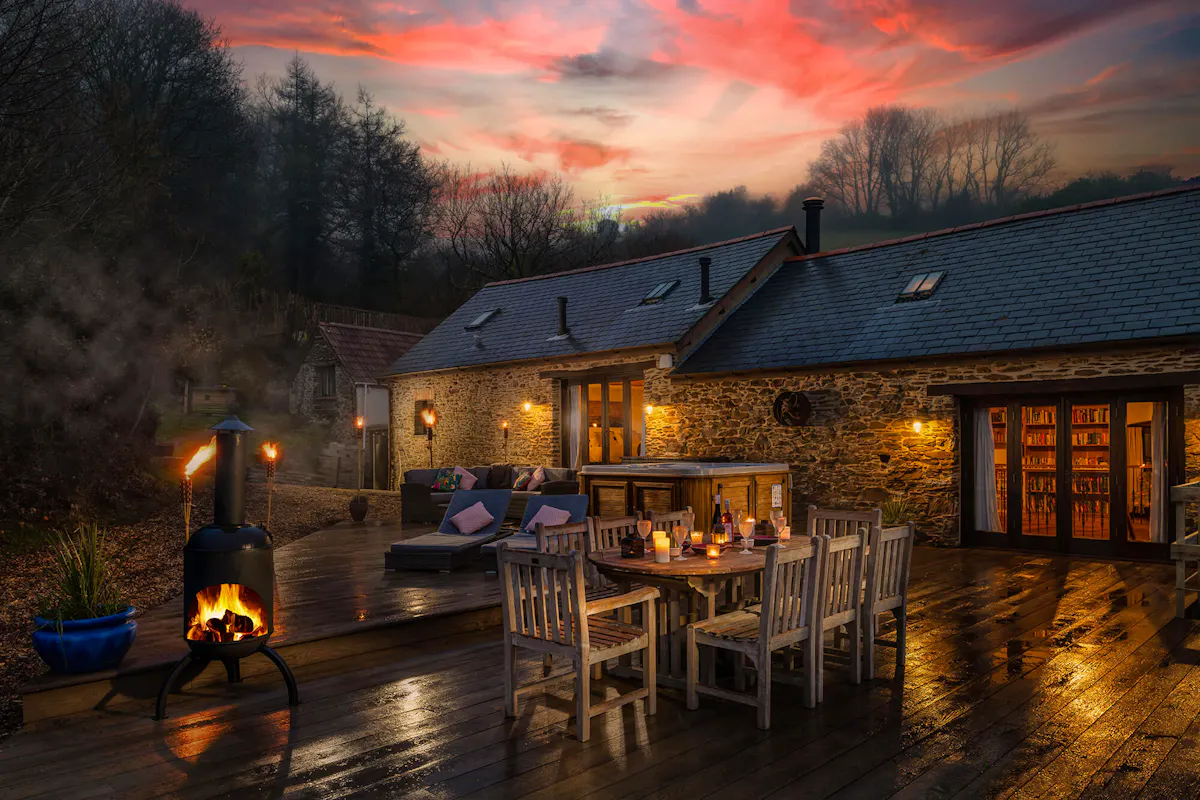 Old Barn - Luxurious barn on Devon's North coast