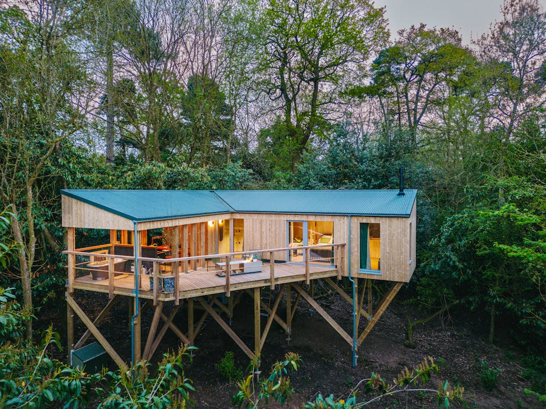 Sky Treehouse - Relaxing rural retreat in Gloucestershire