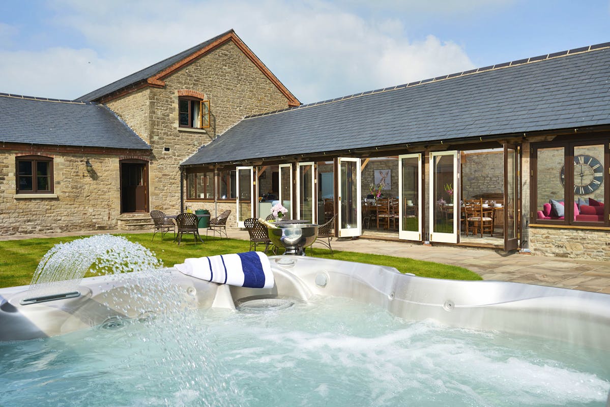 The Old Mill, Hayloft & Byre - Luxury barns in Herefordshire