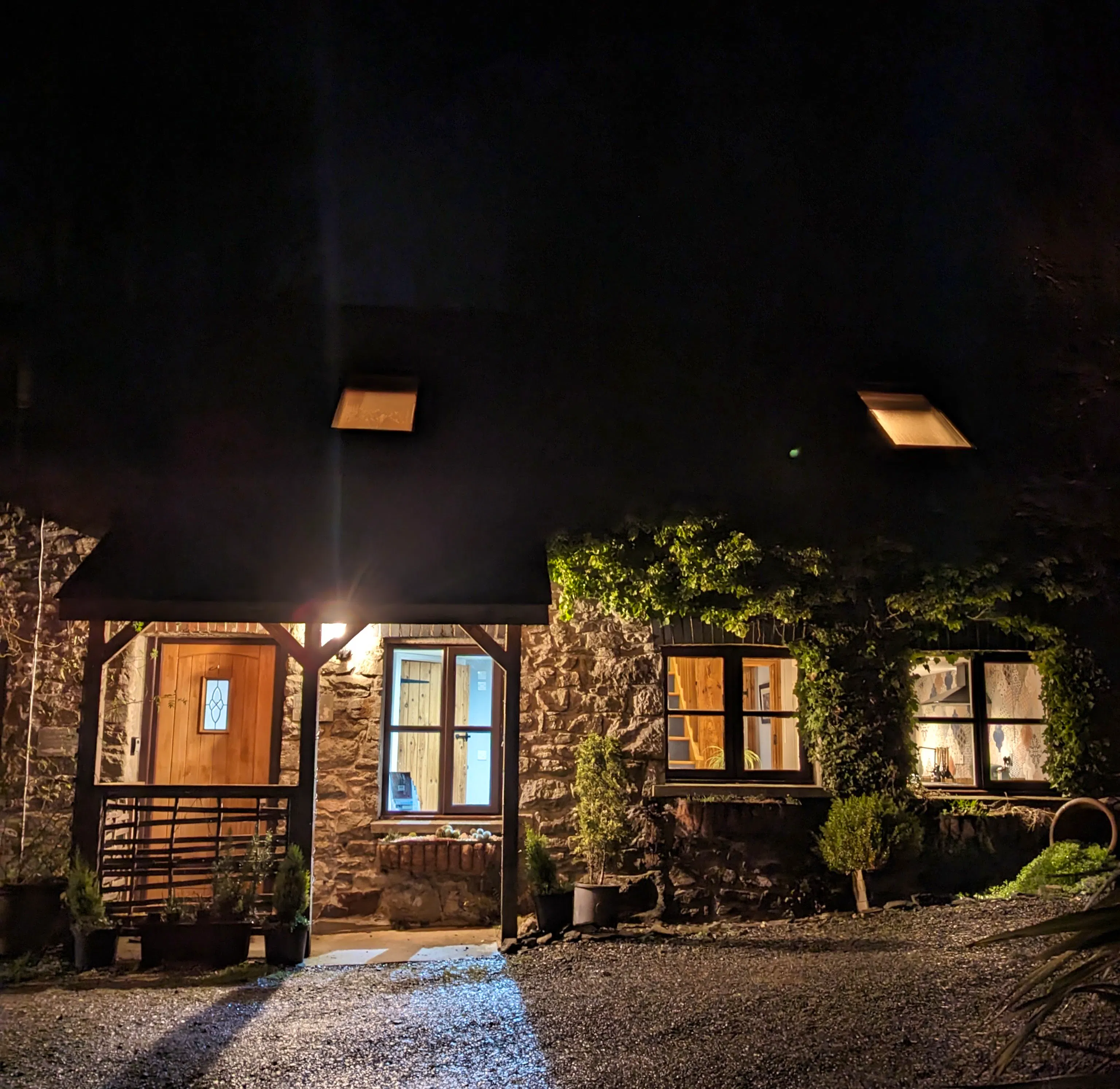 Bramble Cottage - Lovely cottage for two in West Wales