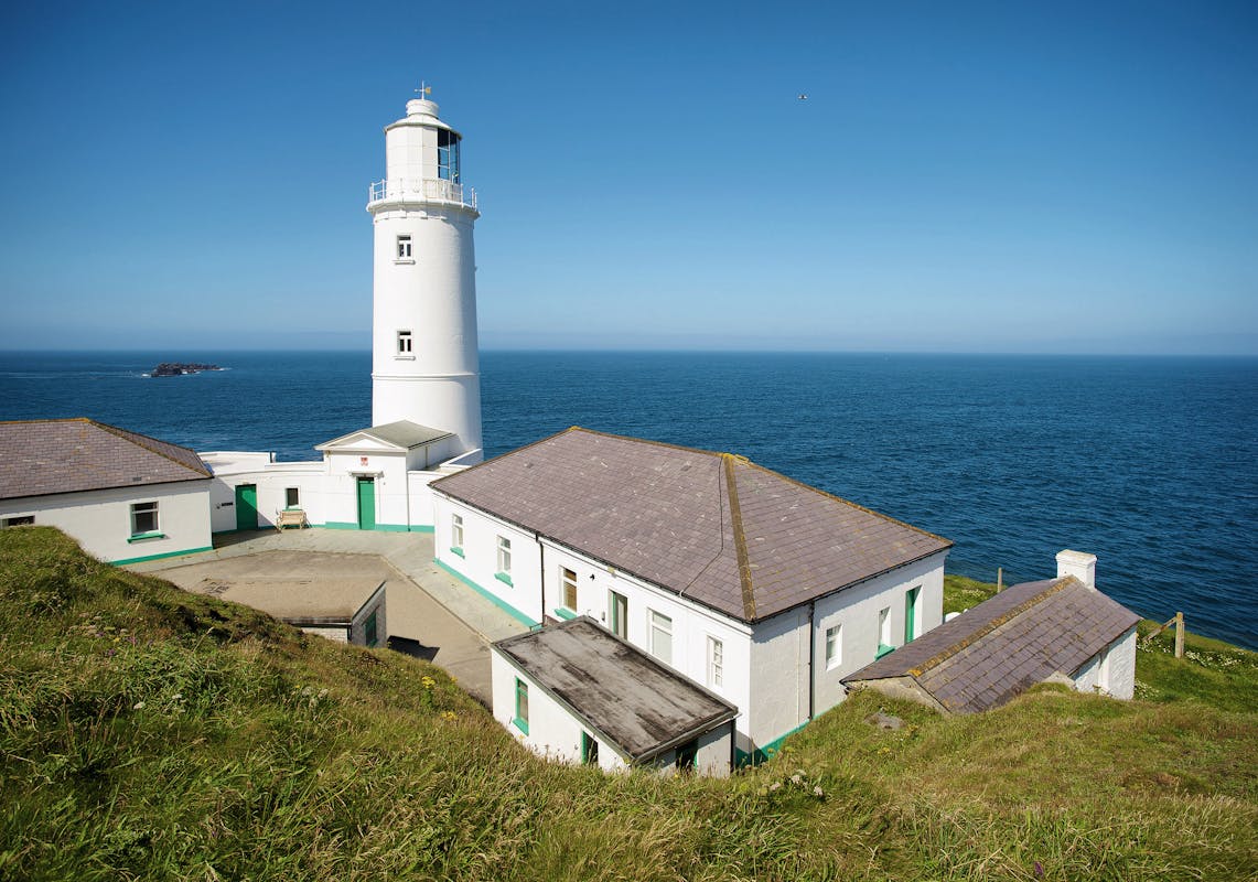 Brook Cottage, lighthouse living in Cornwall.