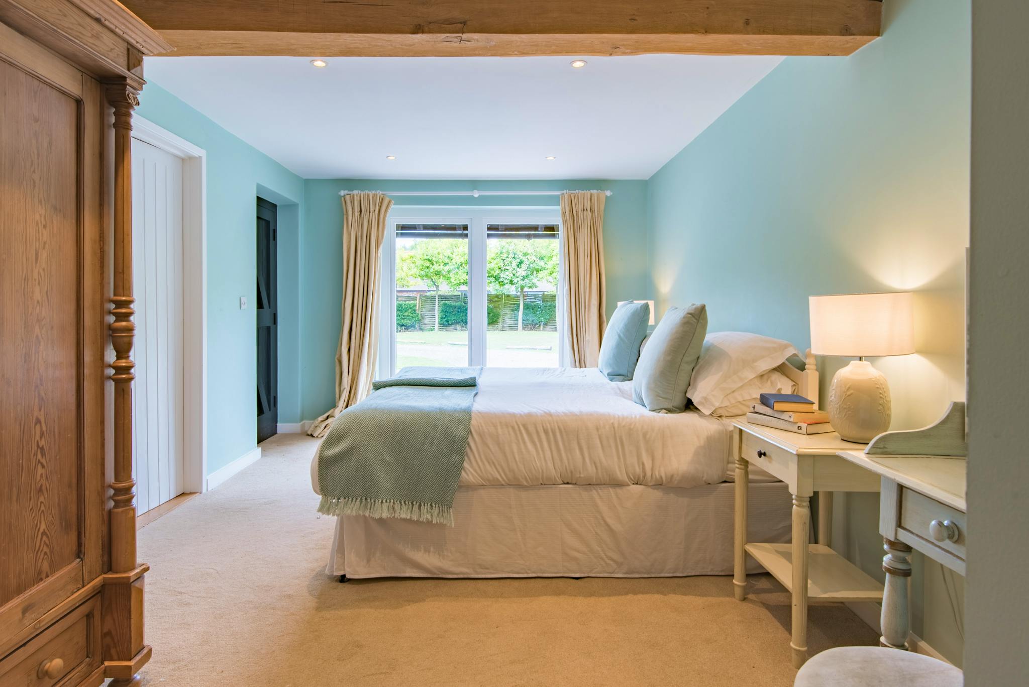 Great Higham Barn Complex - Group getaway in Kent.