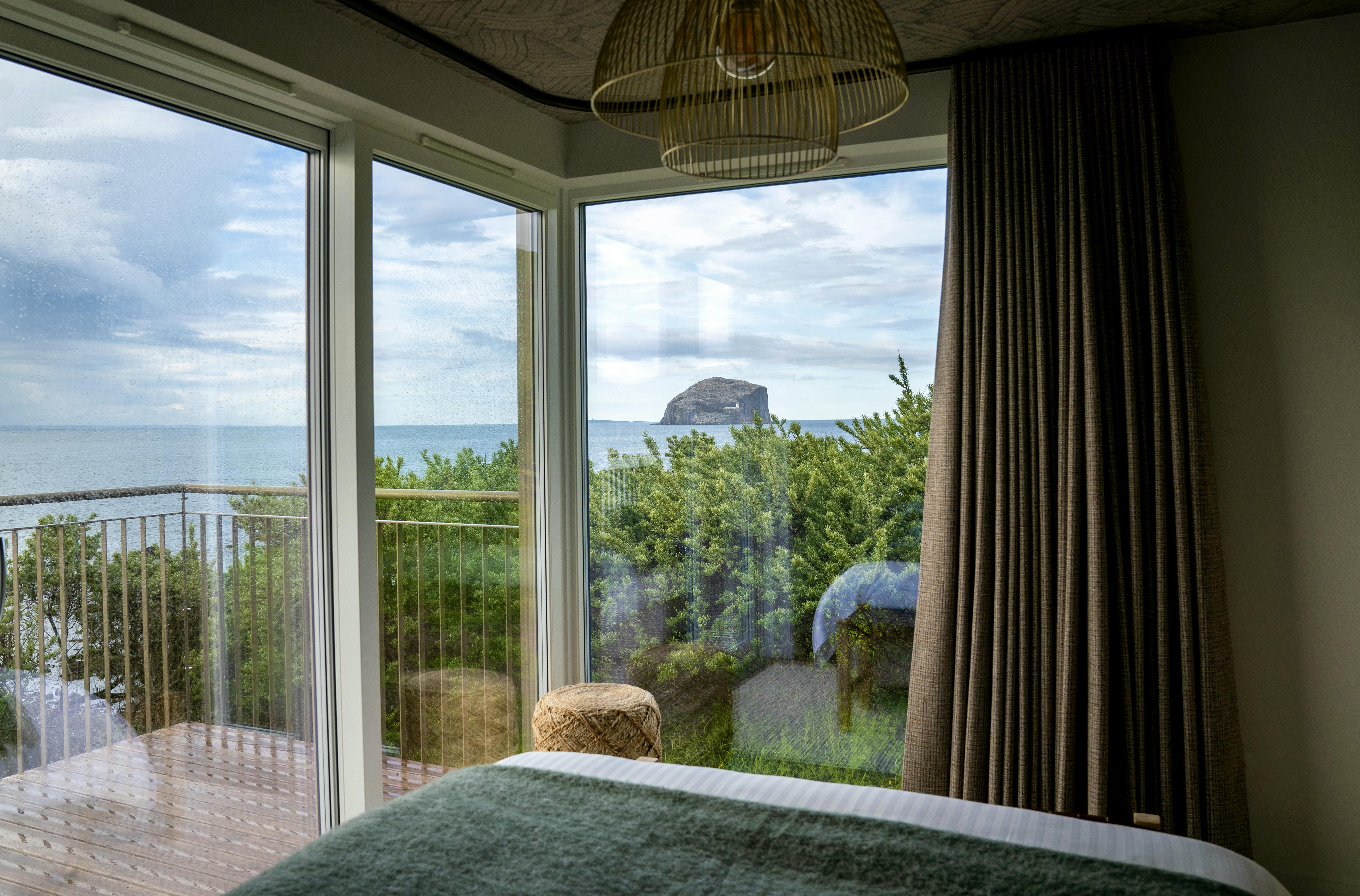 The Lookout - Amazing seaside retreat