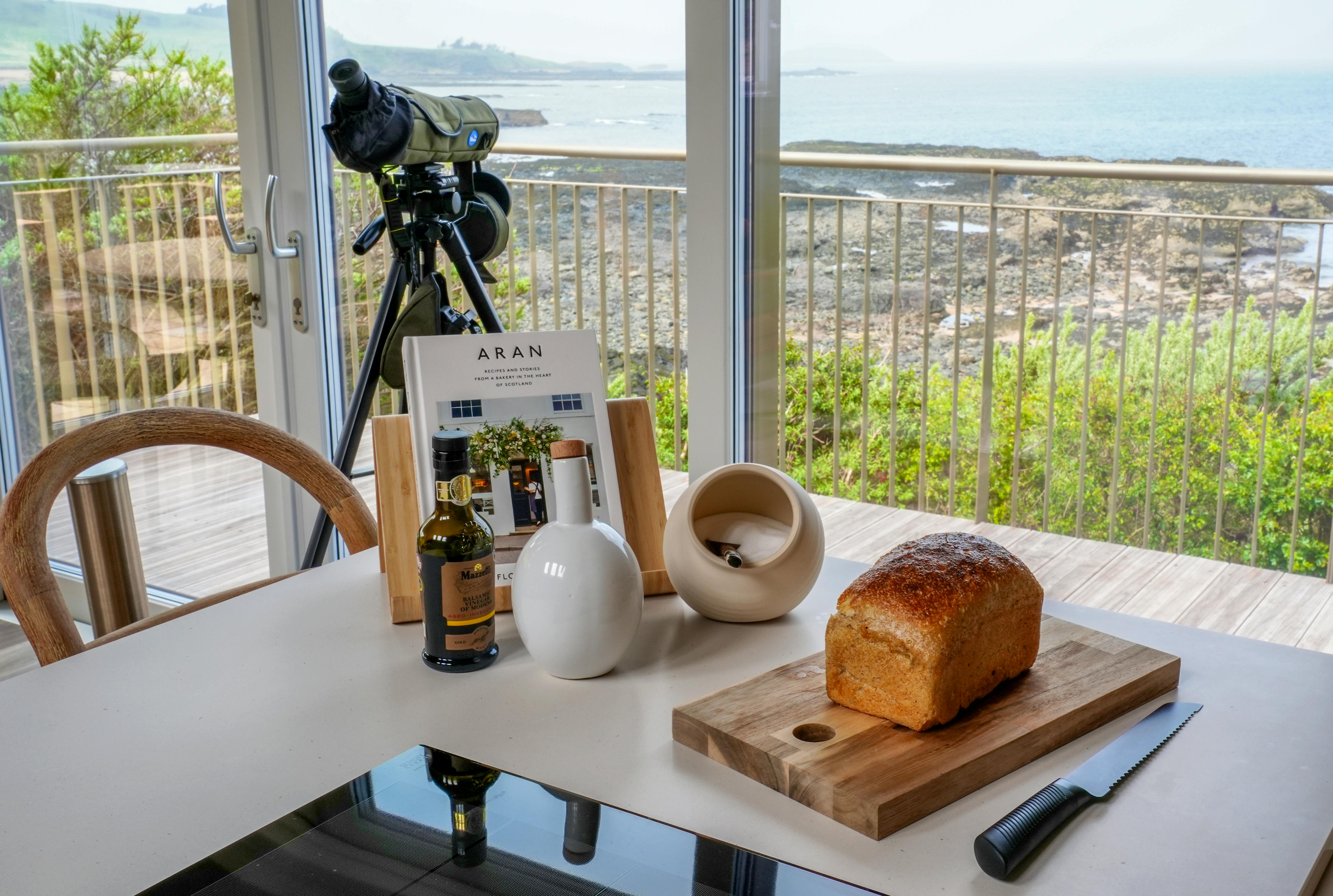 The Lookout - Amazing seaside retreat