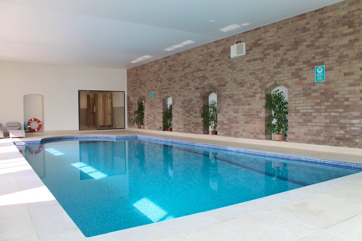 Off The Bitton Track - Luxurious Barn Conversion near Bath