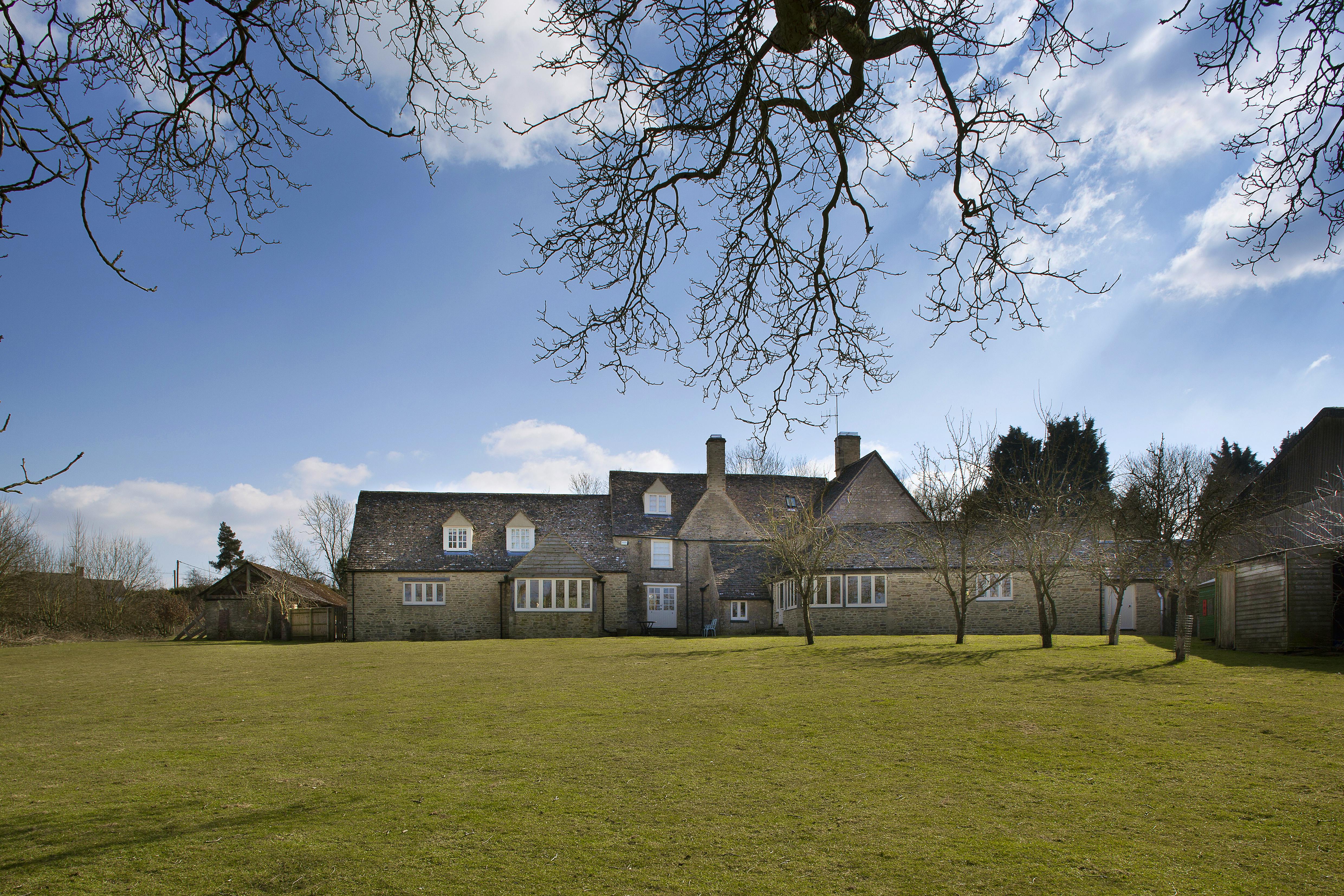 New Yatt Farm - Charming Cotswolds retreat