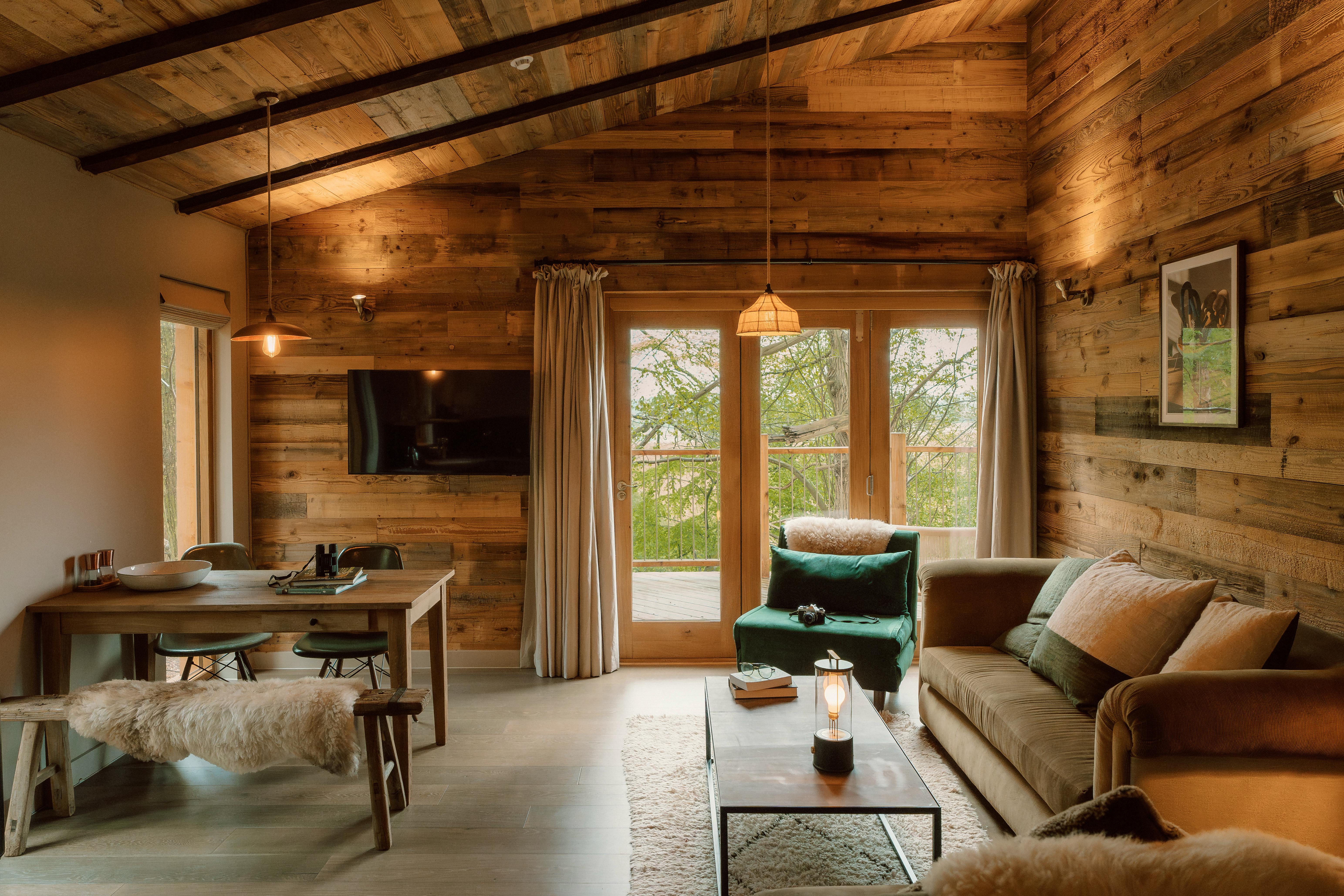 Tree House Retreats - Gorgeous treehouses in West Sussex